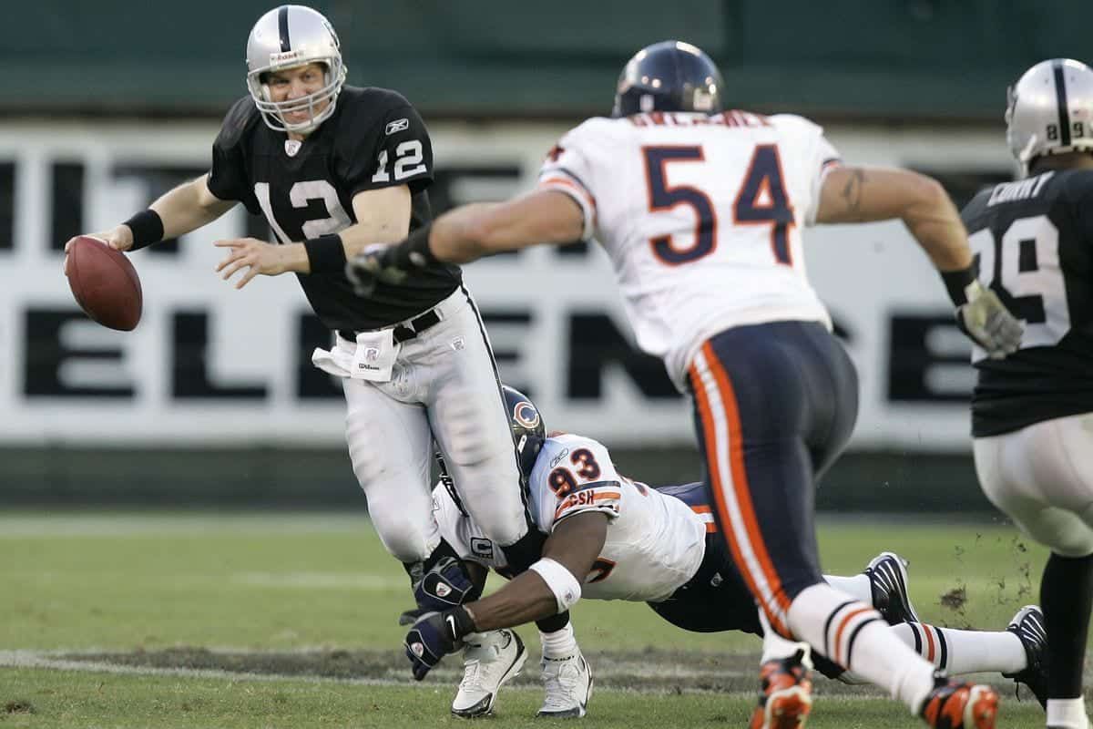 Oakland Raiders: Remembering Josh McCown's season in Oakland