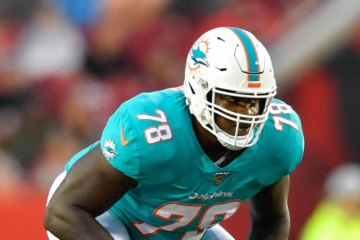 NFL Breaking News: Laremy Tunsil traded by Miami Dolphins