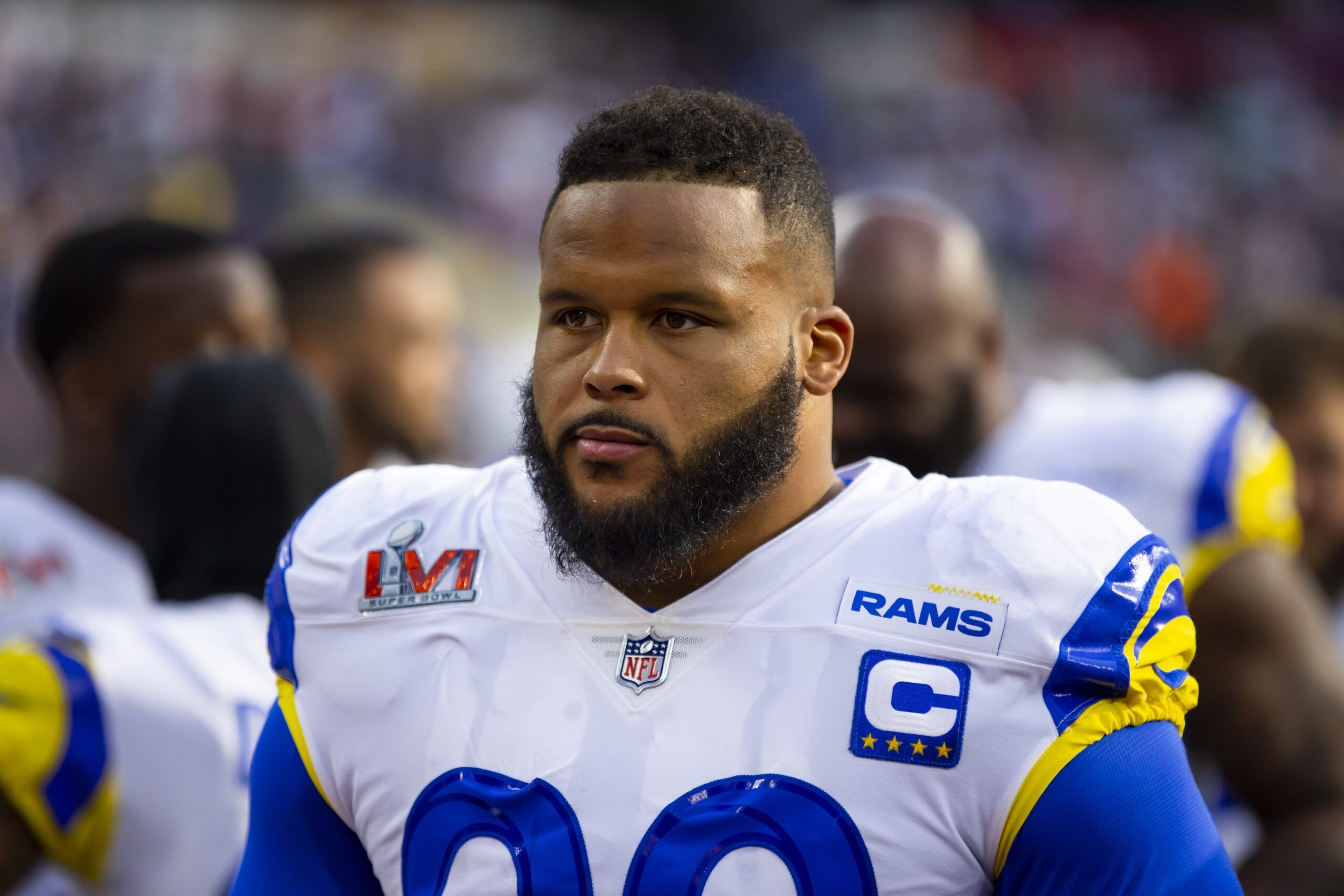 Eight NFL players we would love to see in UFC's Octagon