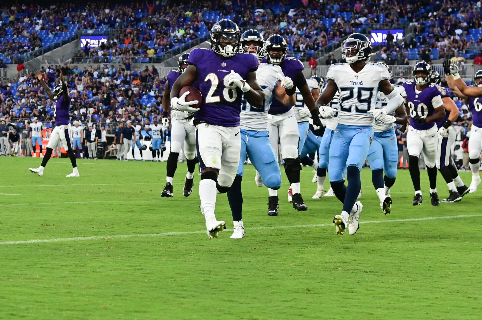 Should you start Mike Davis or Kenyan Drake vs. the New York Jets?