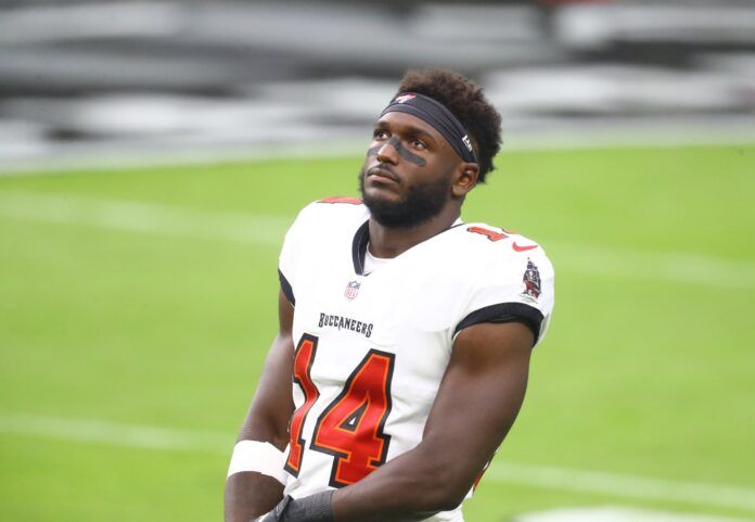Chris Godwin injury update: Is the Bucs' top receiver actually going to ...