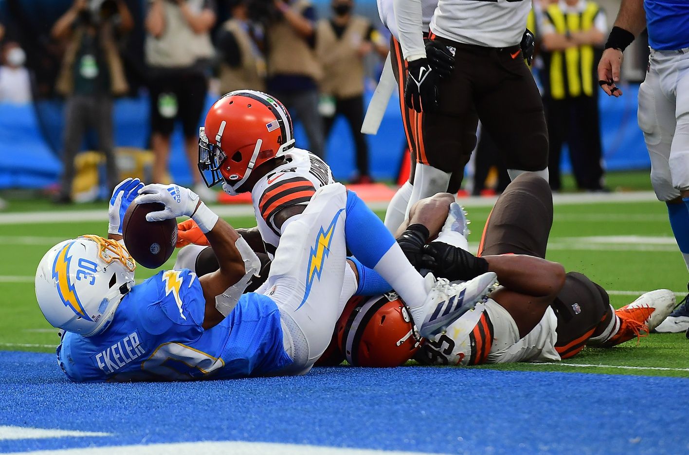 Browns vs. Chargers DFS Lineup: Weighing Options Including Keenan Allen ...