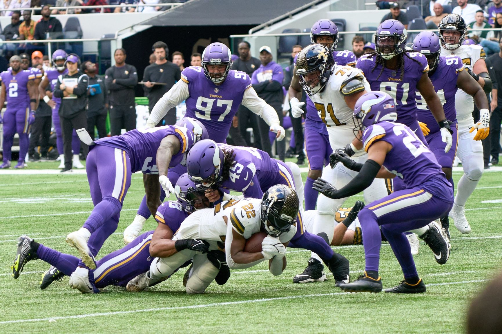 Fantasy Defense Rankings and Streamers Week 5: Vikings, Jaguars Have Great Matchups