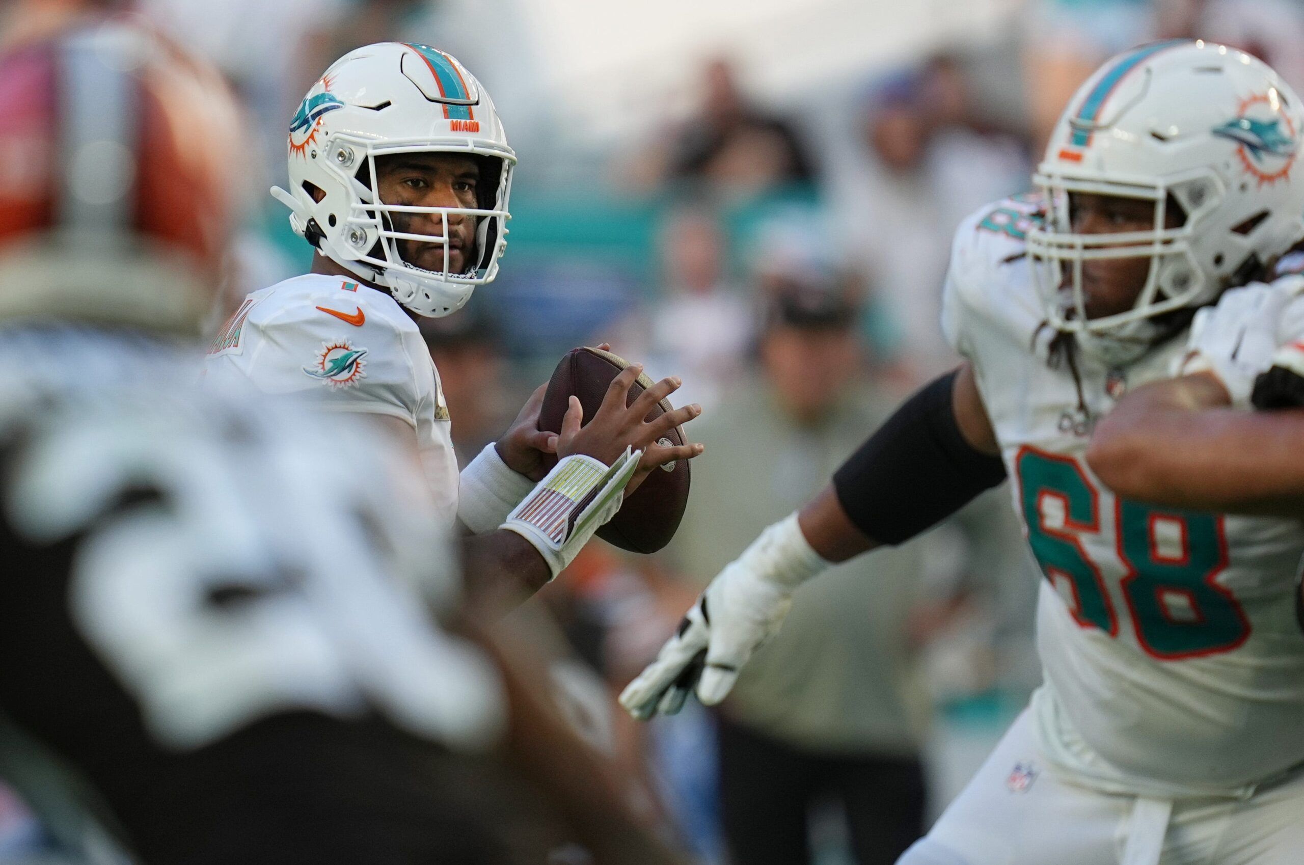 NFL Games Today TV Schedule: Start Times, Live Streams, and More for ...