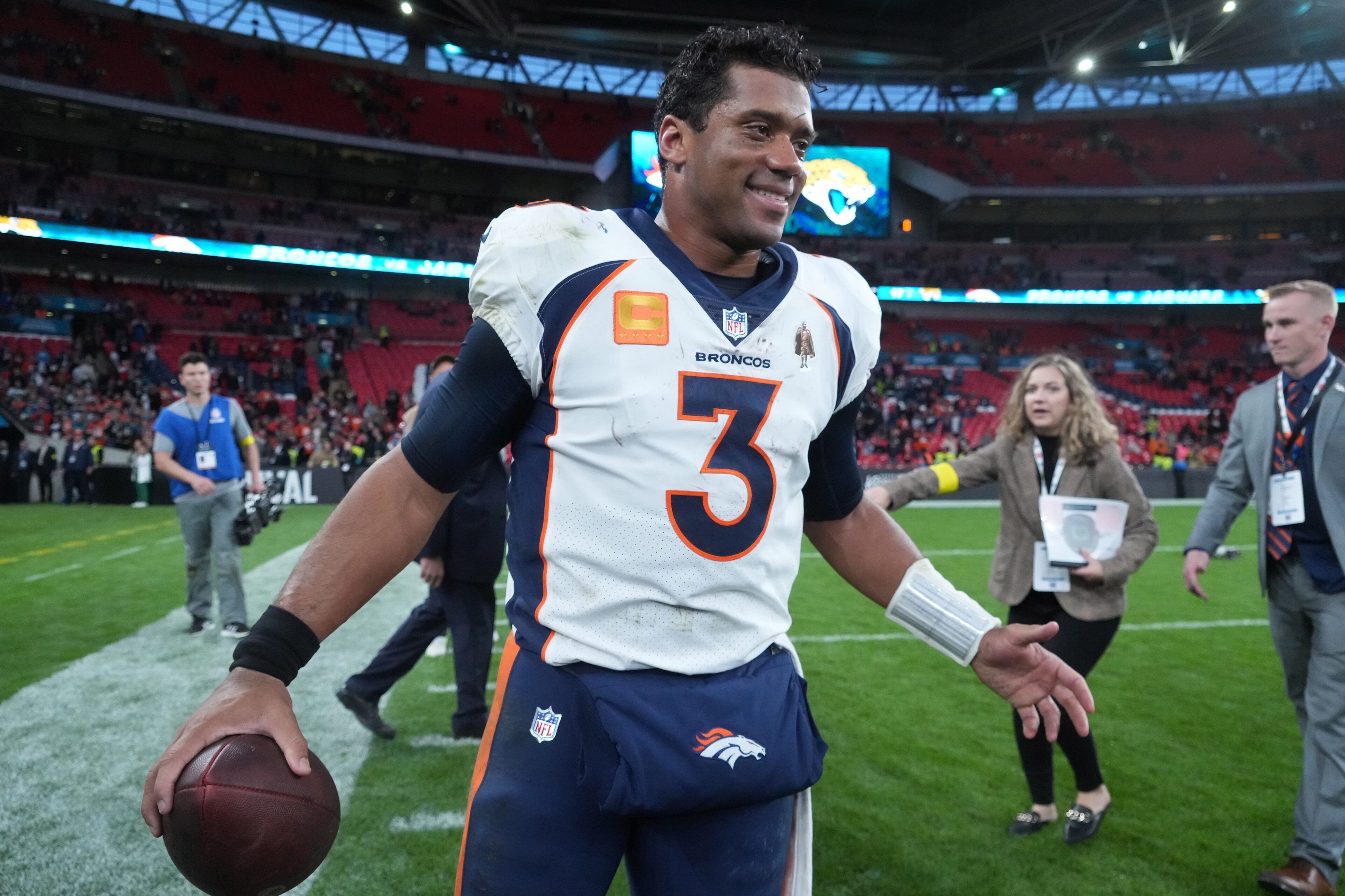 Russell Wilson Waiver Wire Week 10: Will He and the Broncos Get Back on ...