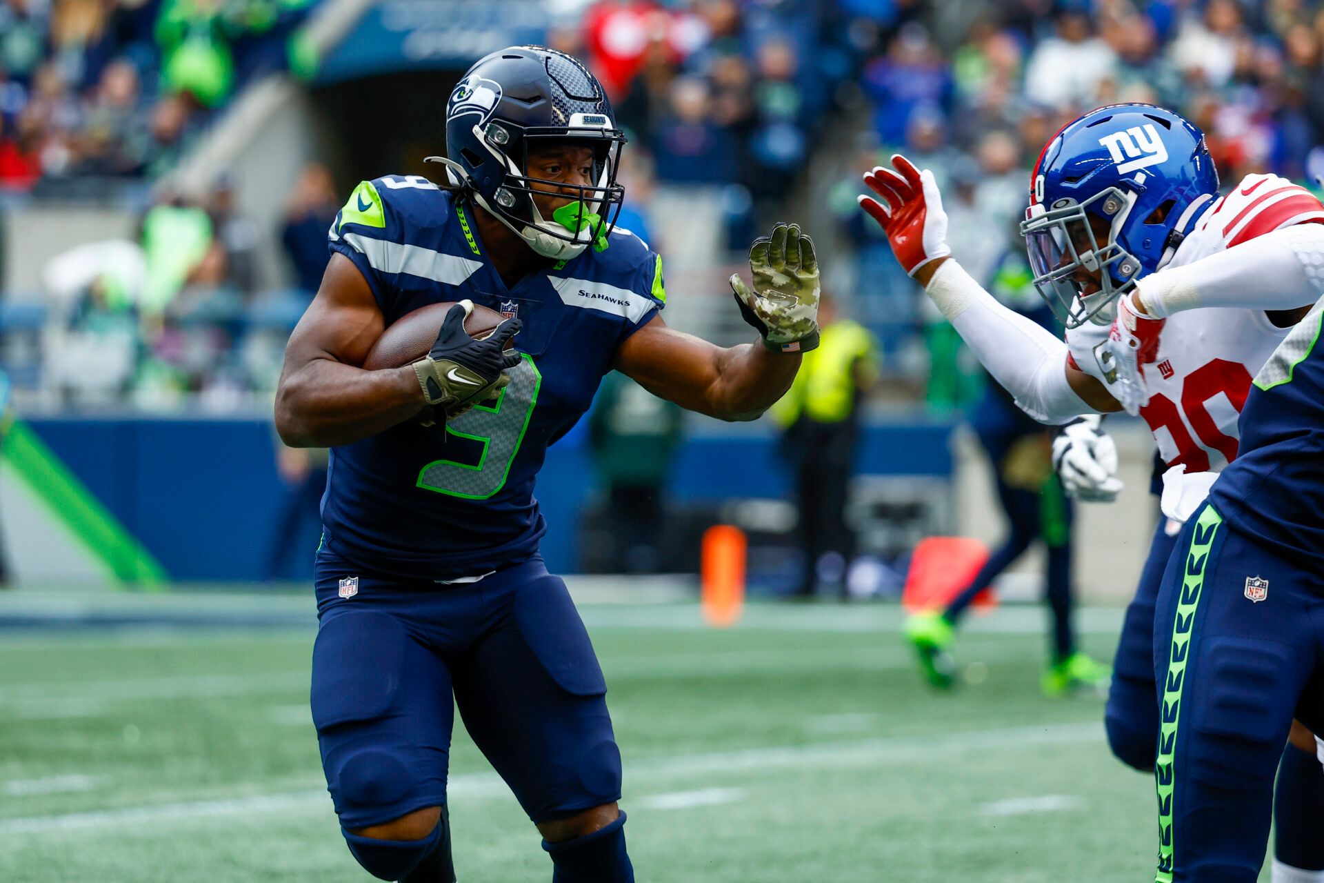 Cardinals vs. Seahawks Player Props: Target Kenneth Walker III, DeAndre ...