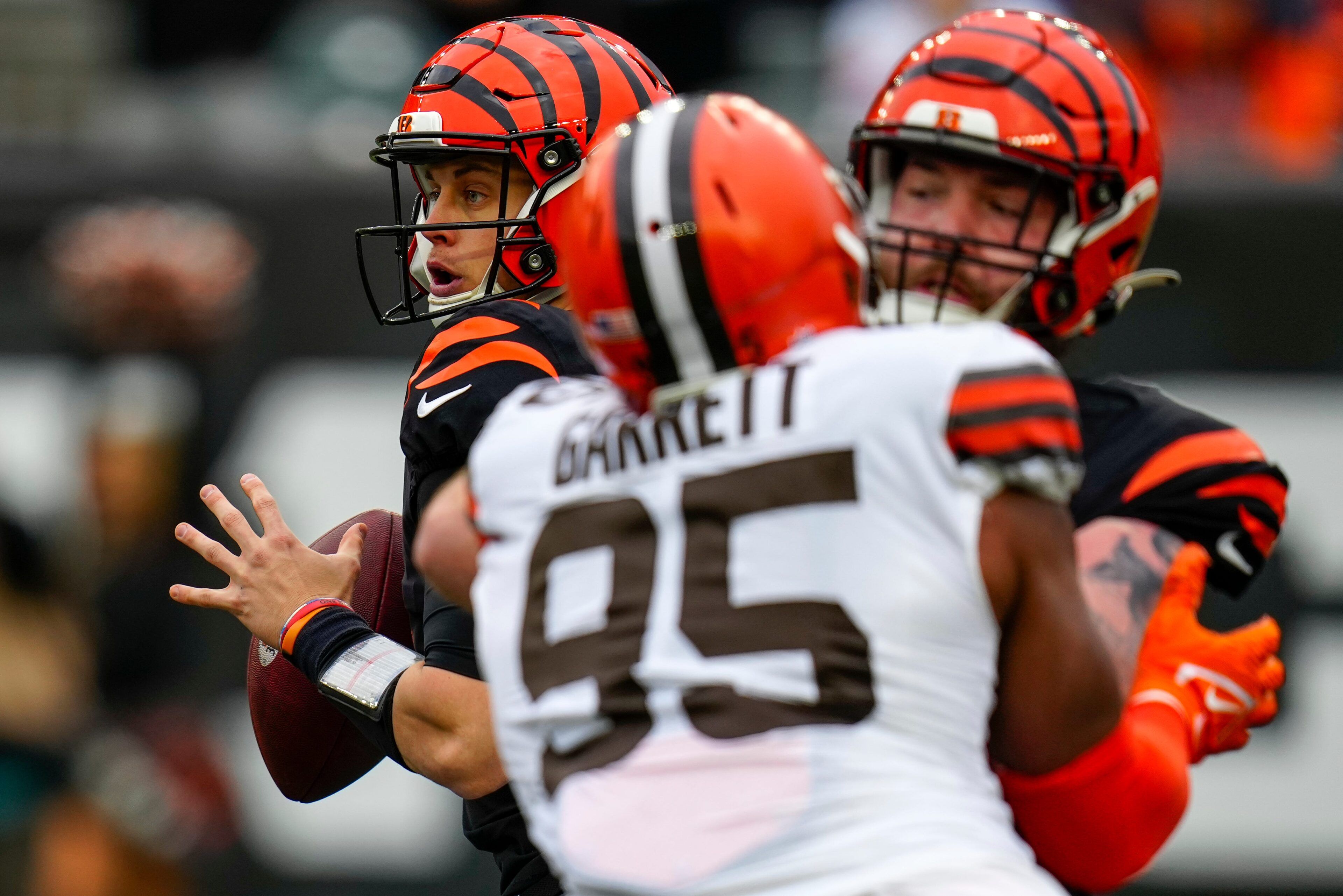 Best EDGEs in the NFL 2022: Haason Reddick, Matt Judon, and Za'Darius ...