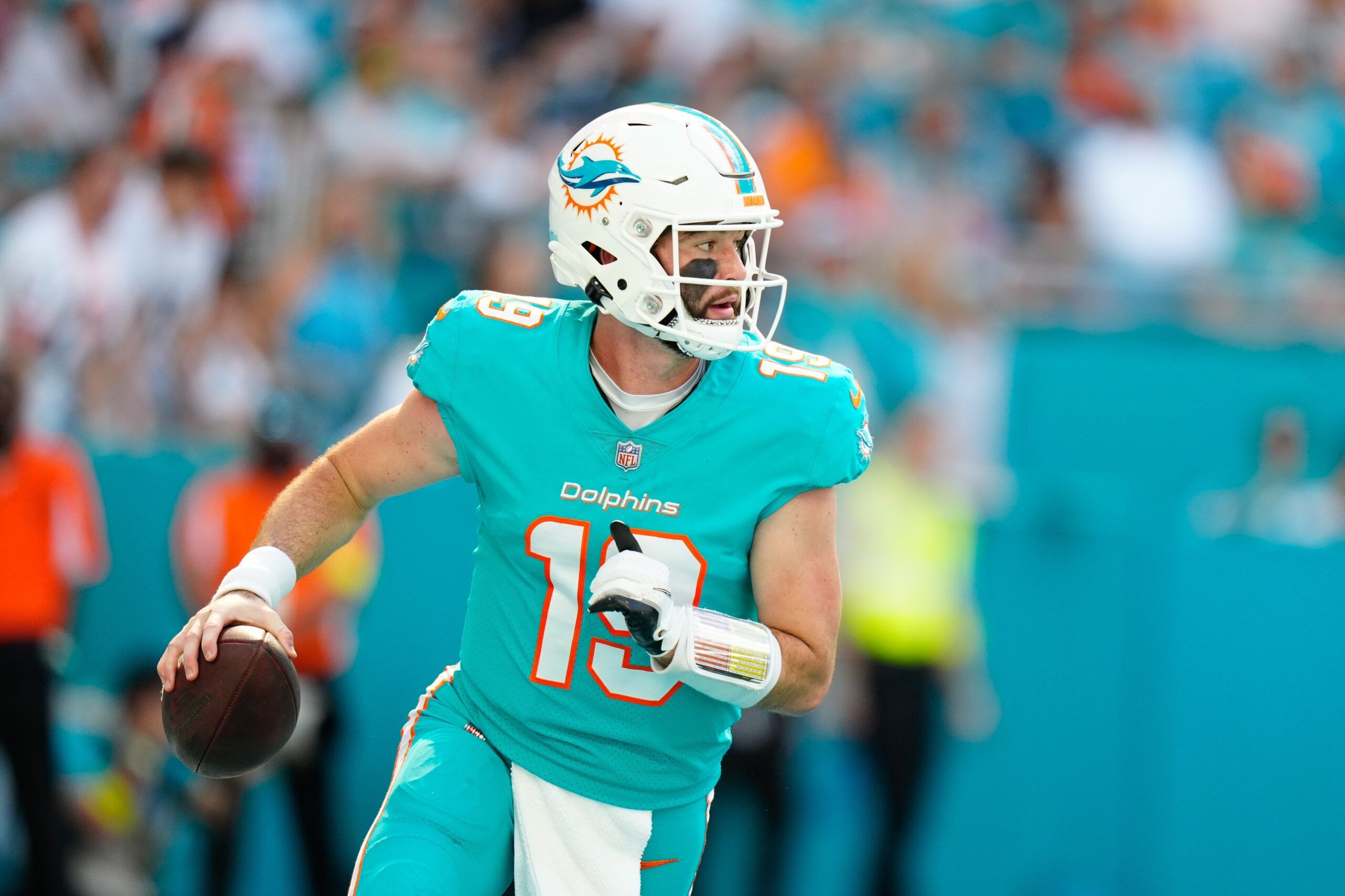 Who Is Skylar Thompson? Backup QB To Start for Miami Dolphins in ...