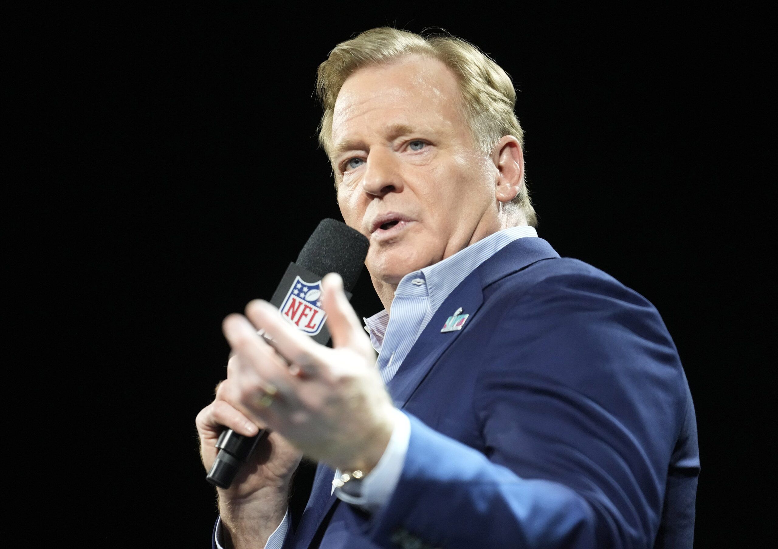 Roger Goodell Asked About 'Abusive' Potential Change to NFL Schedule as ...