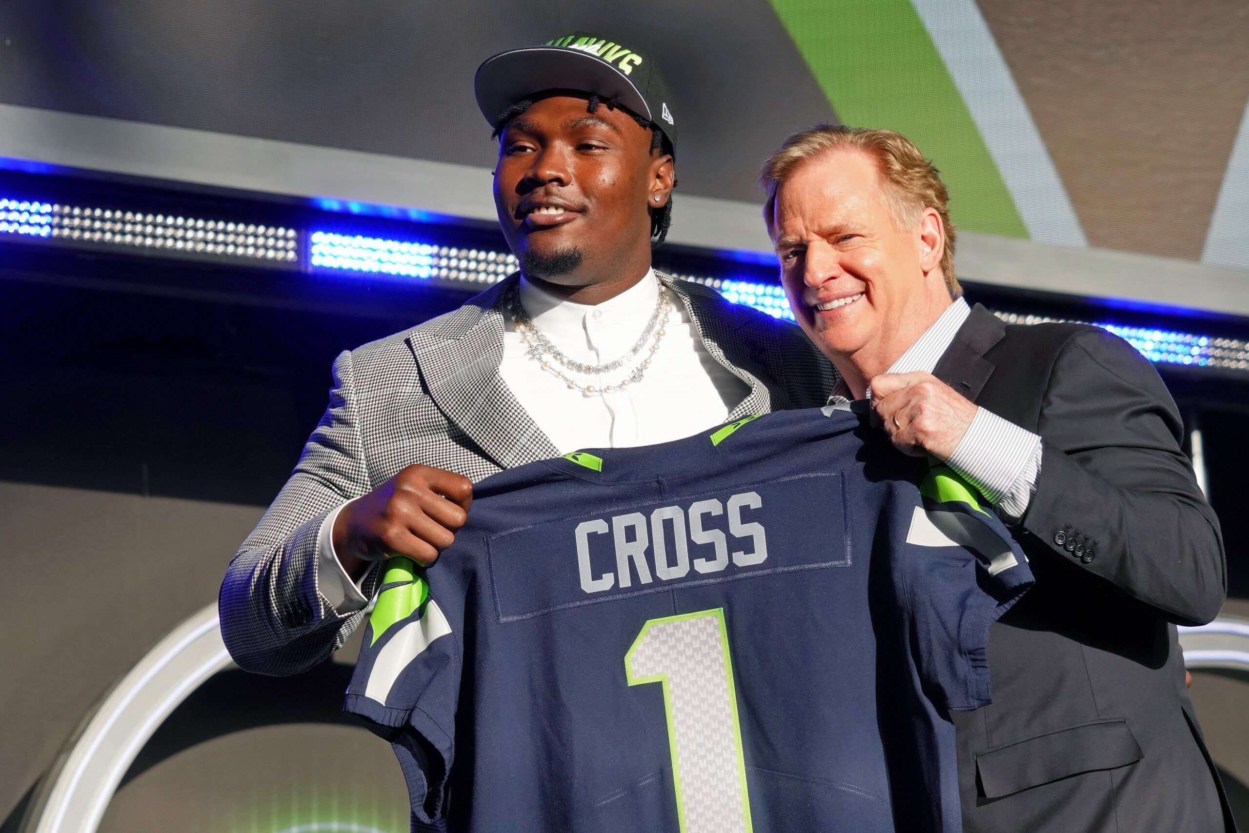 Who Is Announcing the Seattle Seahawks' First-Round Pick?