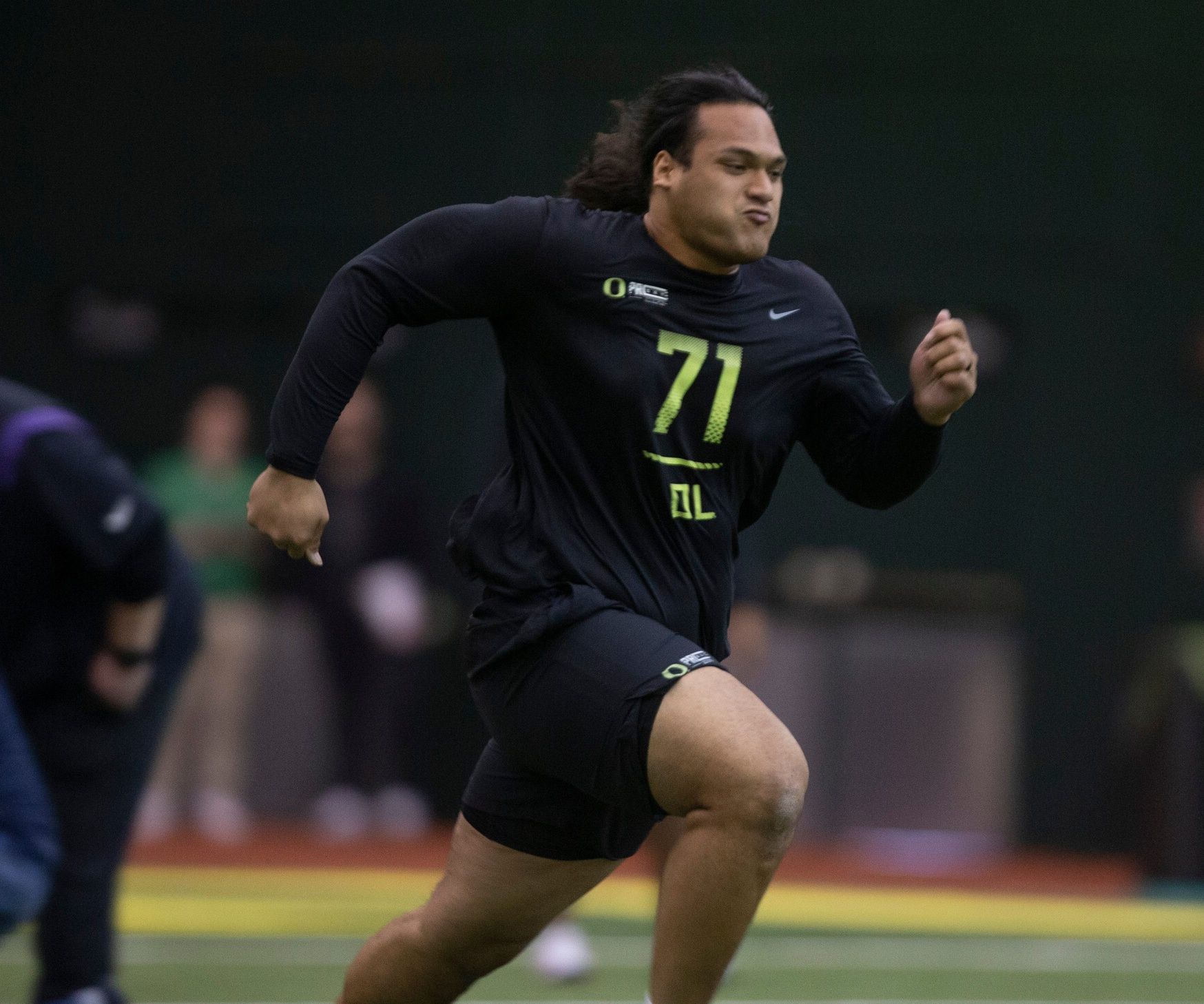 Malaesala Aumavae-Laulu, OT, Oregon | NFL Draft Scouting Report
