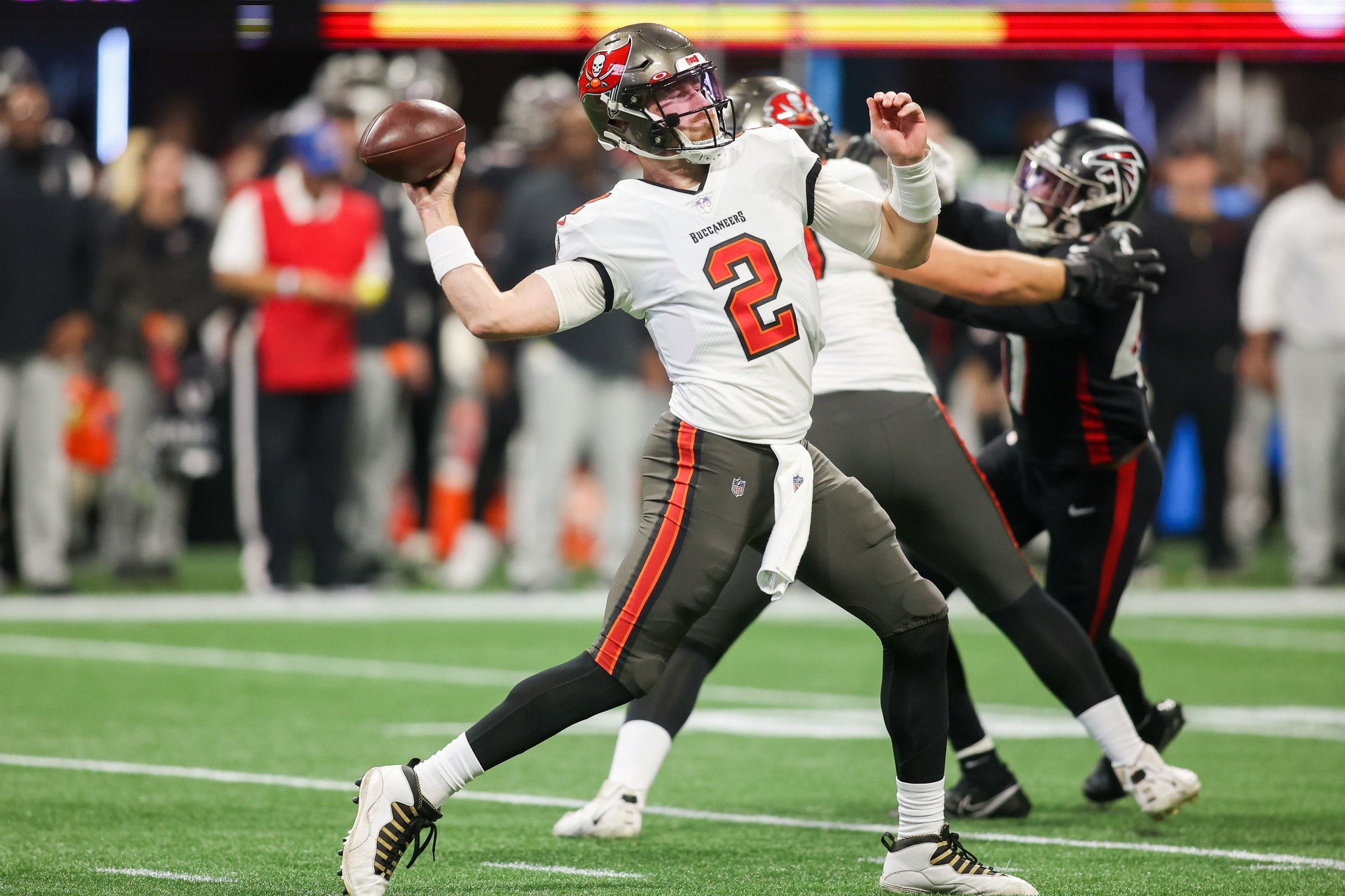 NFL Predictions: Analyzing the Tampa Bay Buccaneers’ Best and Worst-Case Scenarios