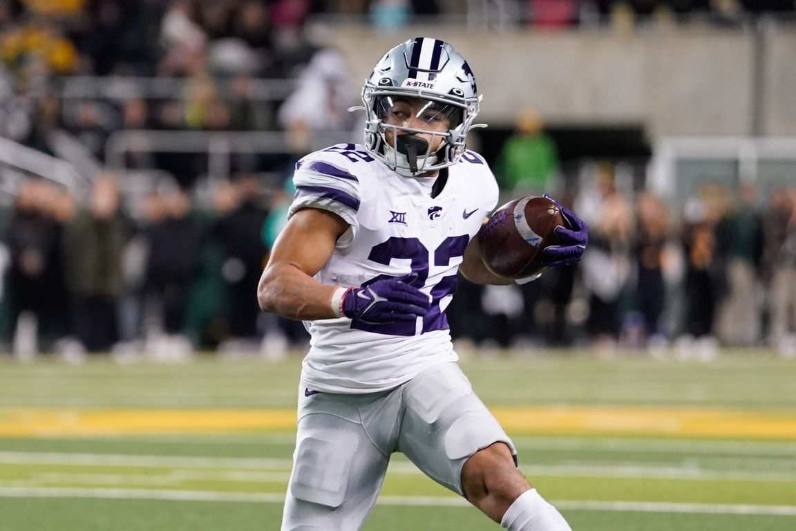 Deuce Vaughn Dynasty Profile: Fantasy Outlook, Value, Projections, and ...