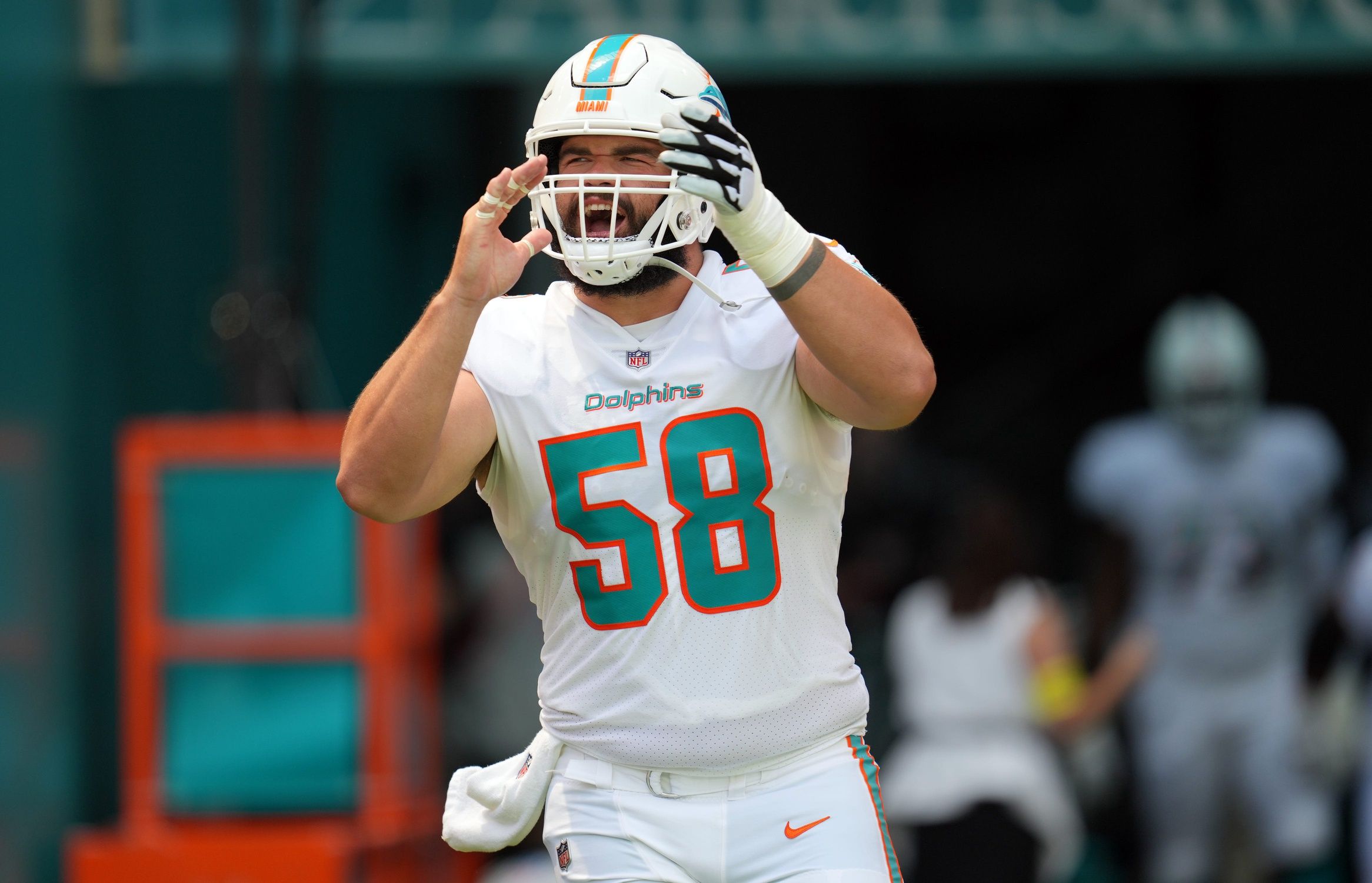 Connor Williams Minicamp Holdout: The Latest on the Miami Dolphins' Center