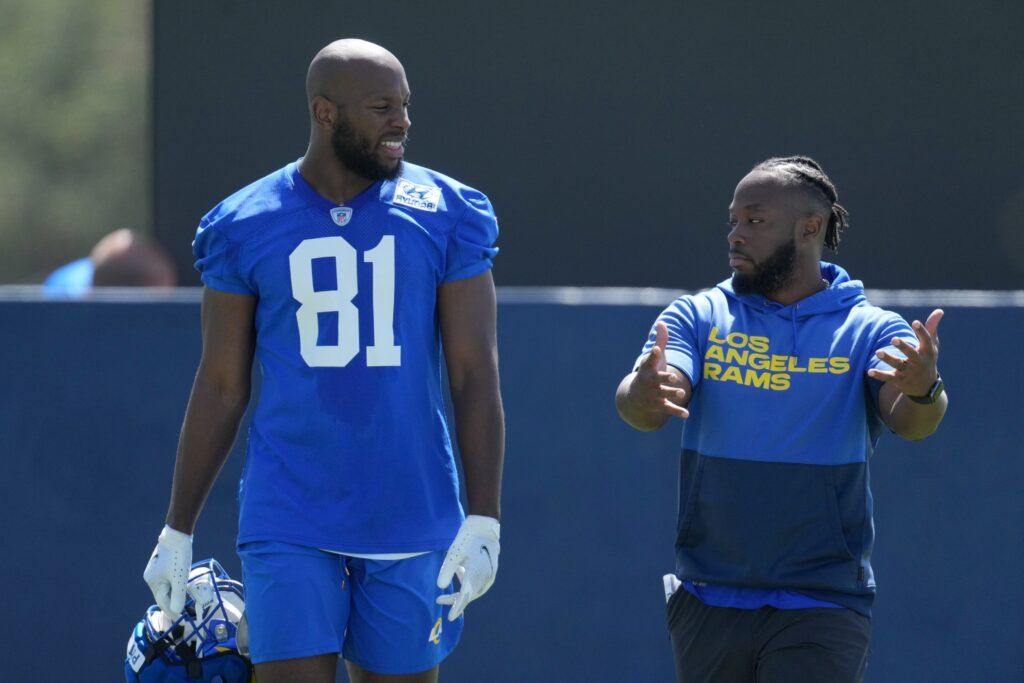 Who Is Thomas Brown? Panthers Turning to Super Bowl Champ and Fast ...