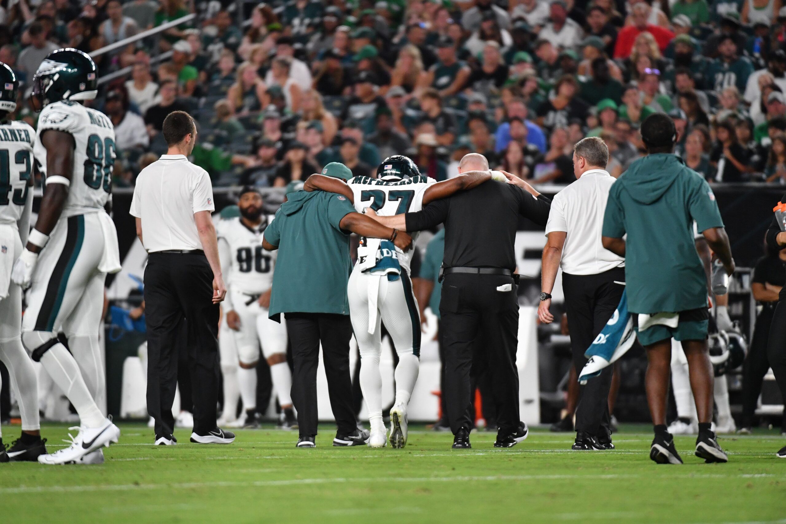 Eagles vs. Browns Injuries: Nolan Smith, Zech McPhearson, Tyrie ...