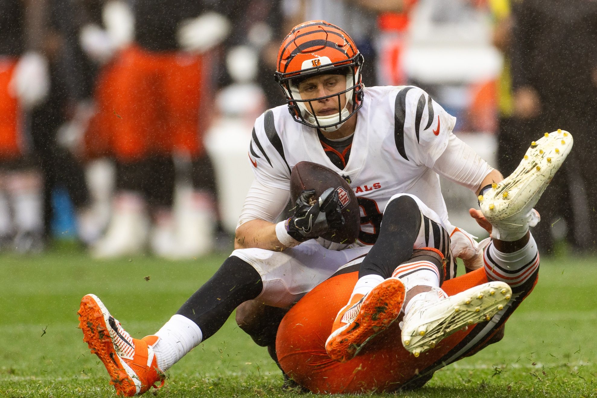 NFL Fans React to Joe Burrow and Bengals Struggles After QB Signs $275 ...