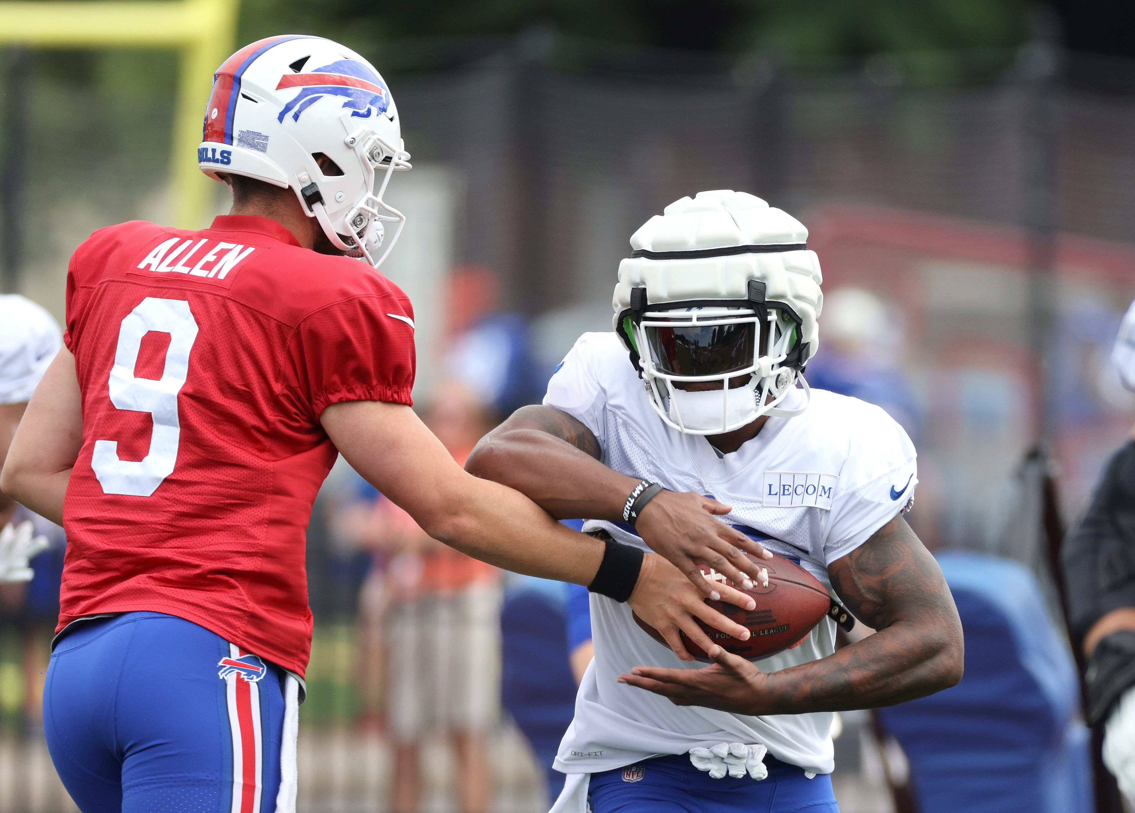 Damien Harris Fantasy Waiver Wire: Should I Pick Up the Bills RB this Week?