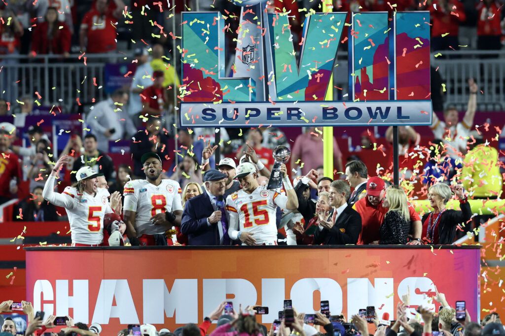 What Time Is the NFL Game Tonight? Channel, Live Stream Options for ...