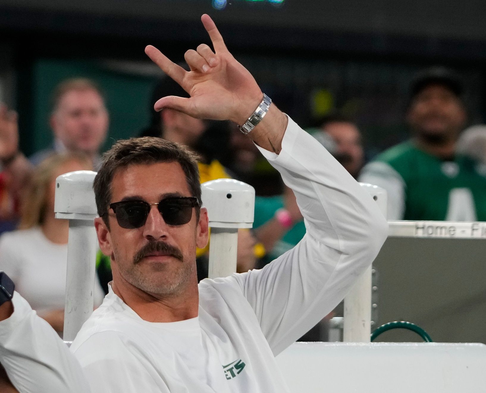 NFL World Reacts to Aaron Rodgers' Reported Pay Check for Pat McAfee ...