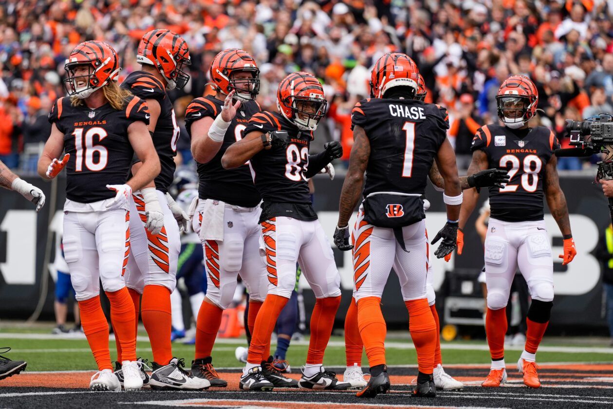 Early Week 7 Waiver Wire Pickups: Rashee Rice and Josh Downs Are ...