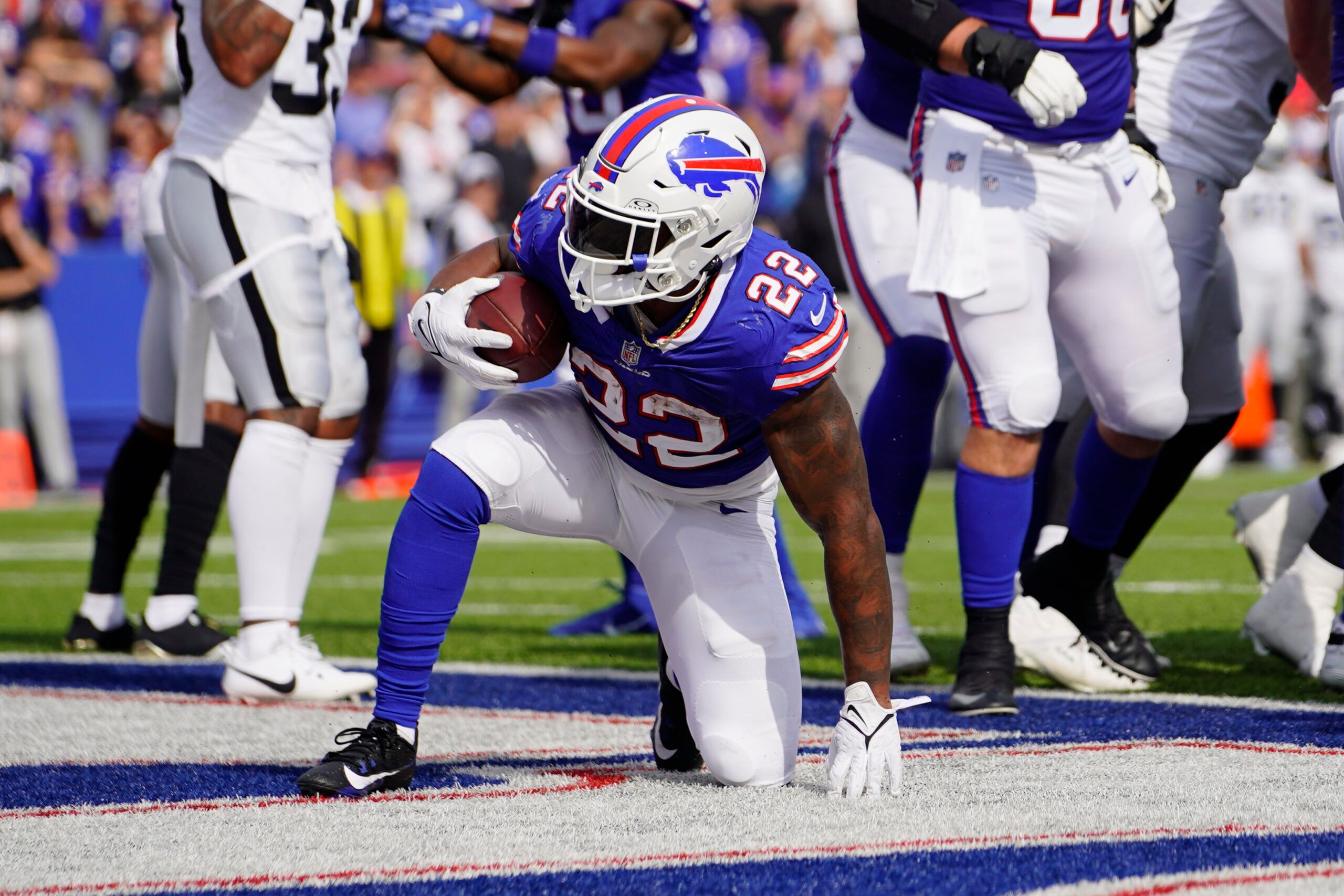 What Happened to Damien Harris? Bills RB Taken To Hospital After Neck ...