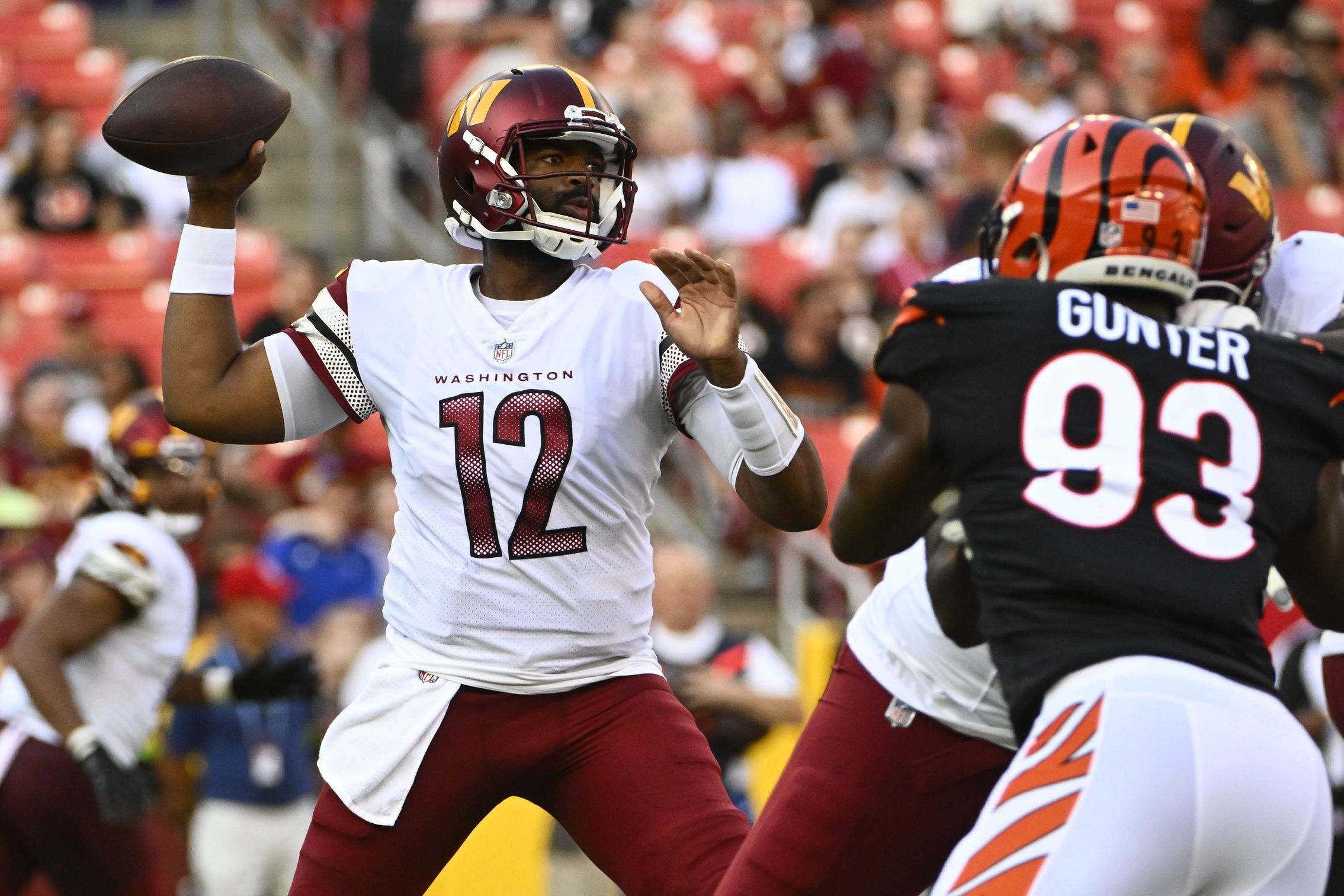 Jets Trade Rumors: Will New York Consider a QB Upgrade at the Deadline?