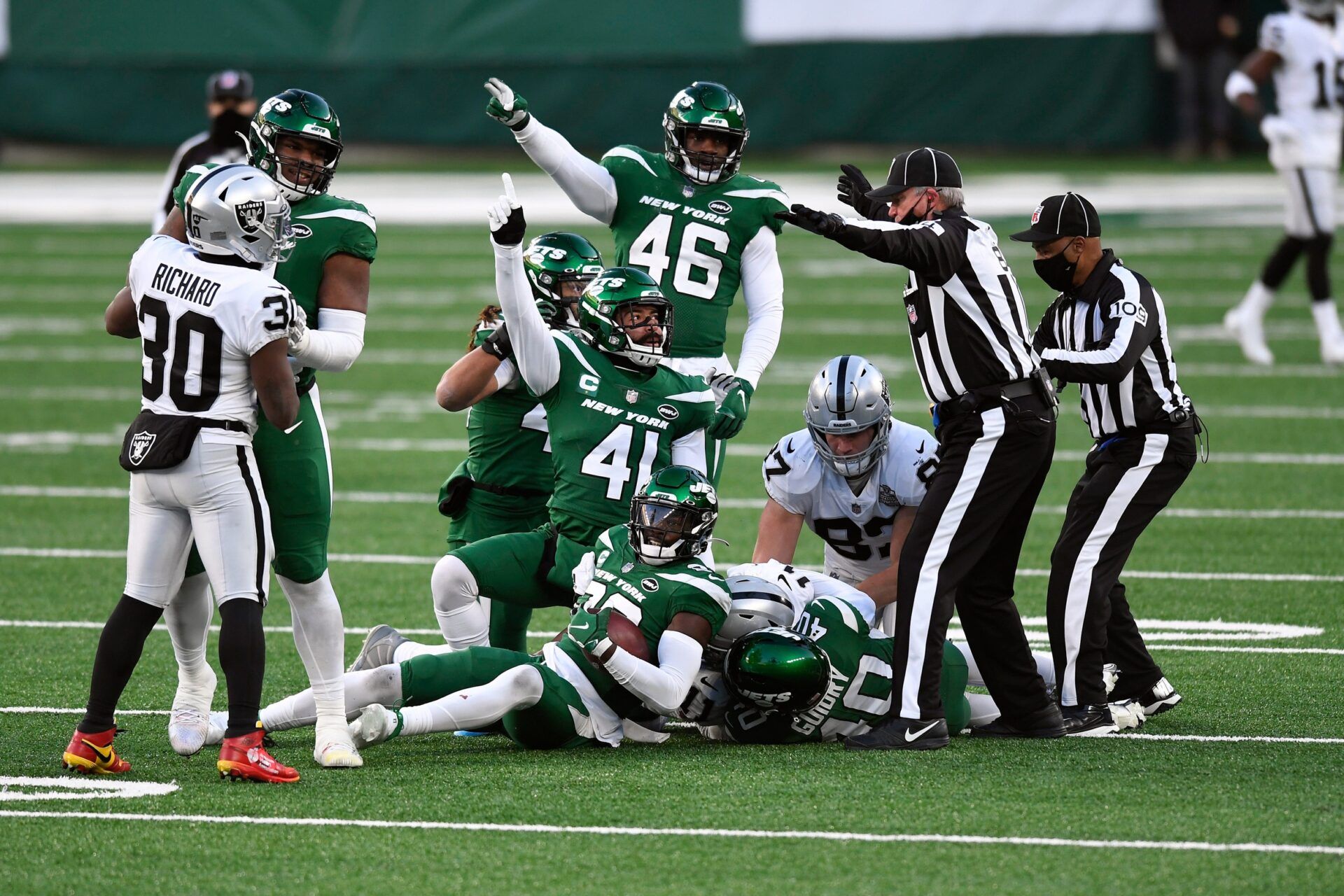 What Channel Is the NFL Game Tonight? Jets and Raiders Face Off on ...