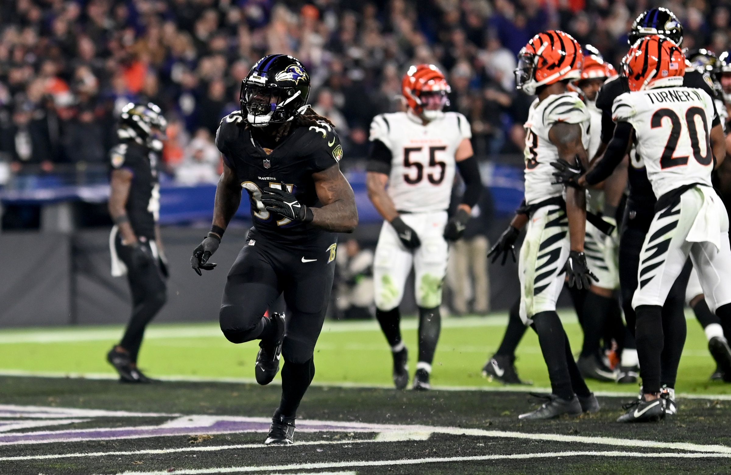Ravens Take Stranglehold of Second Spot in AFC Playoff Picture With ...