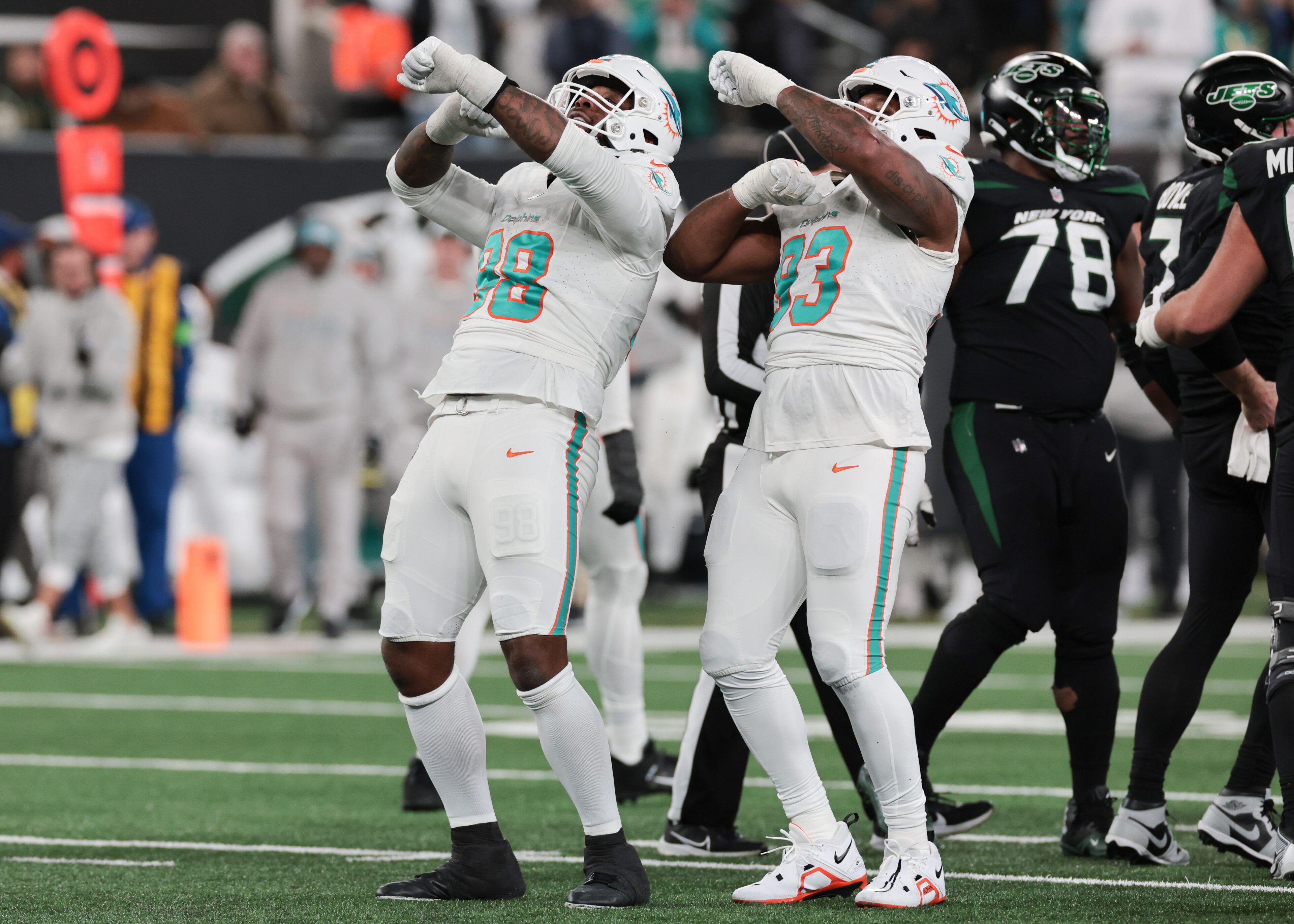 Jets vs. Dolphins Prediction, Picks, Odds Today: Tua Tagovailoa, Tyreek Hill Making MVP Push