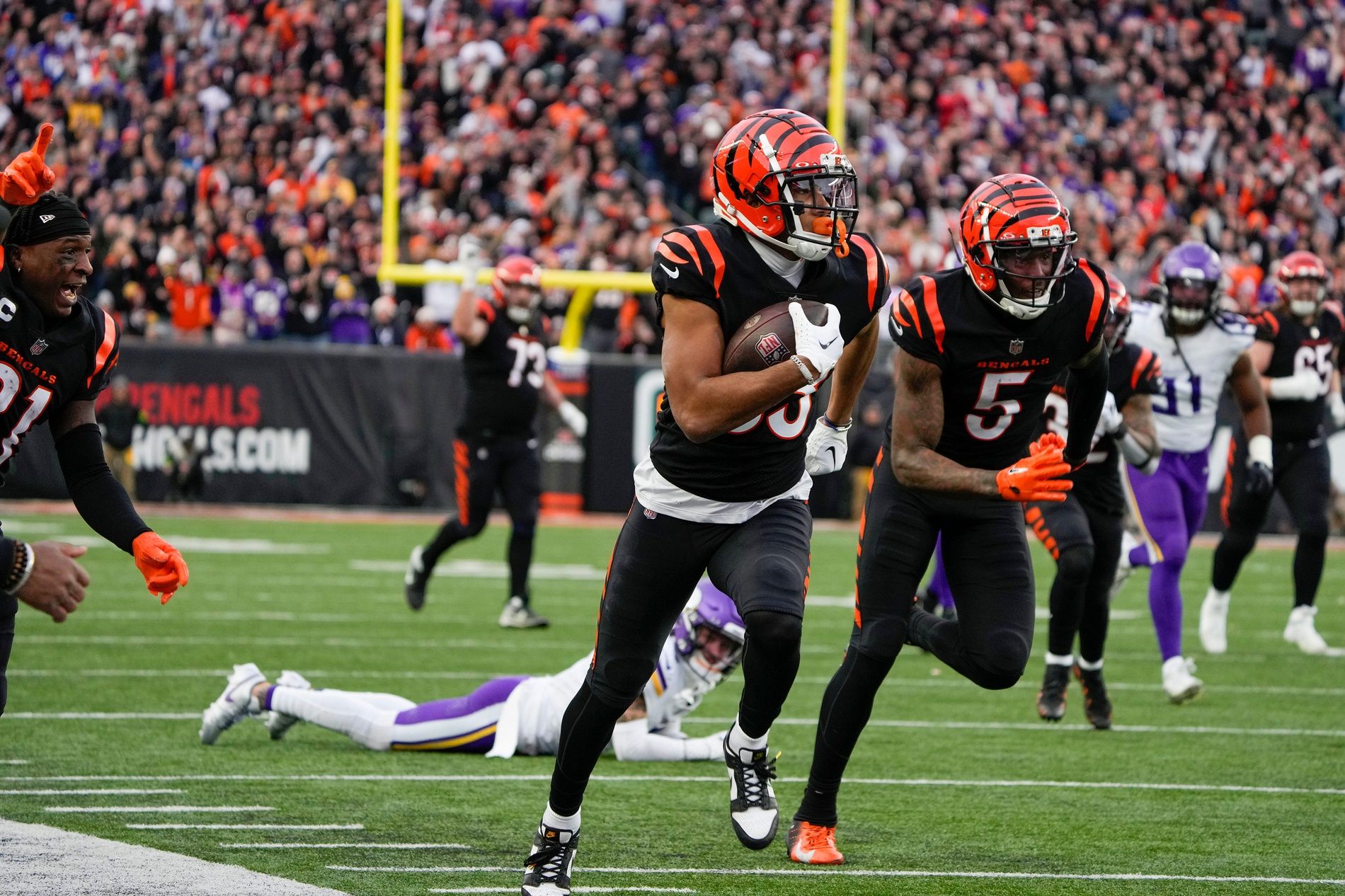 Bengals vs. Steelers Picks and Best Bets To Score Touchdowns: Will Joe ...