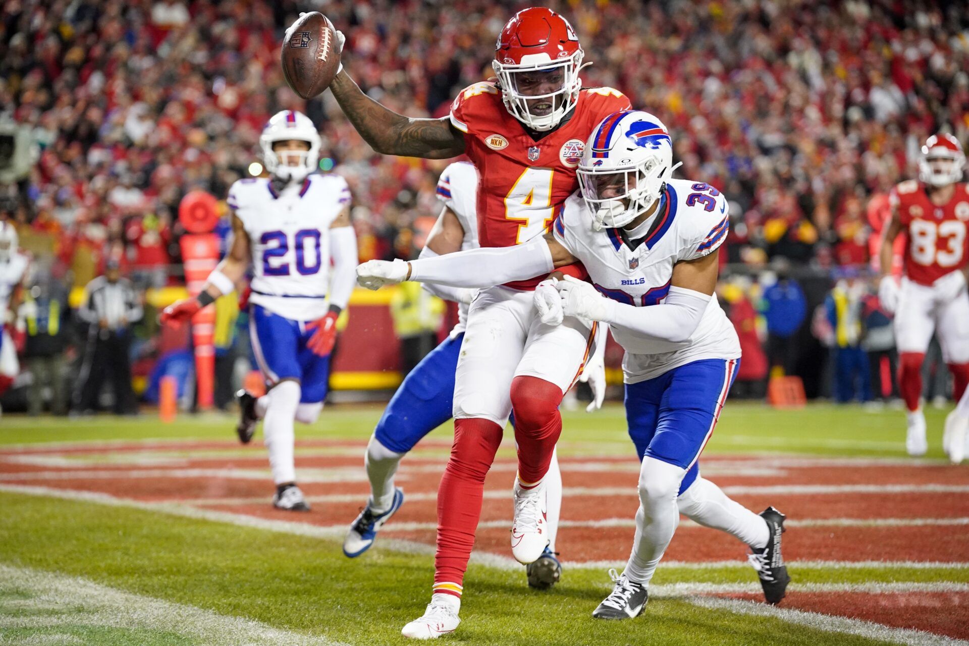 Raiders vs. Chiefs Picks and Best Bets To Score Touchdowns: Will Isiah ...