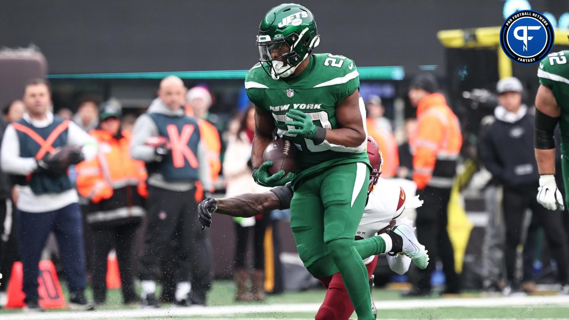 Breece Hall Week 17 Start/Sit: Fantasy Outlook for Jets RB vs. the Browns