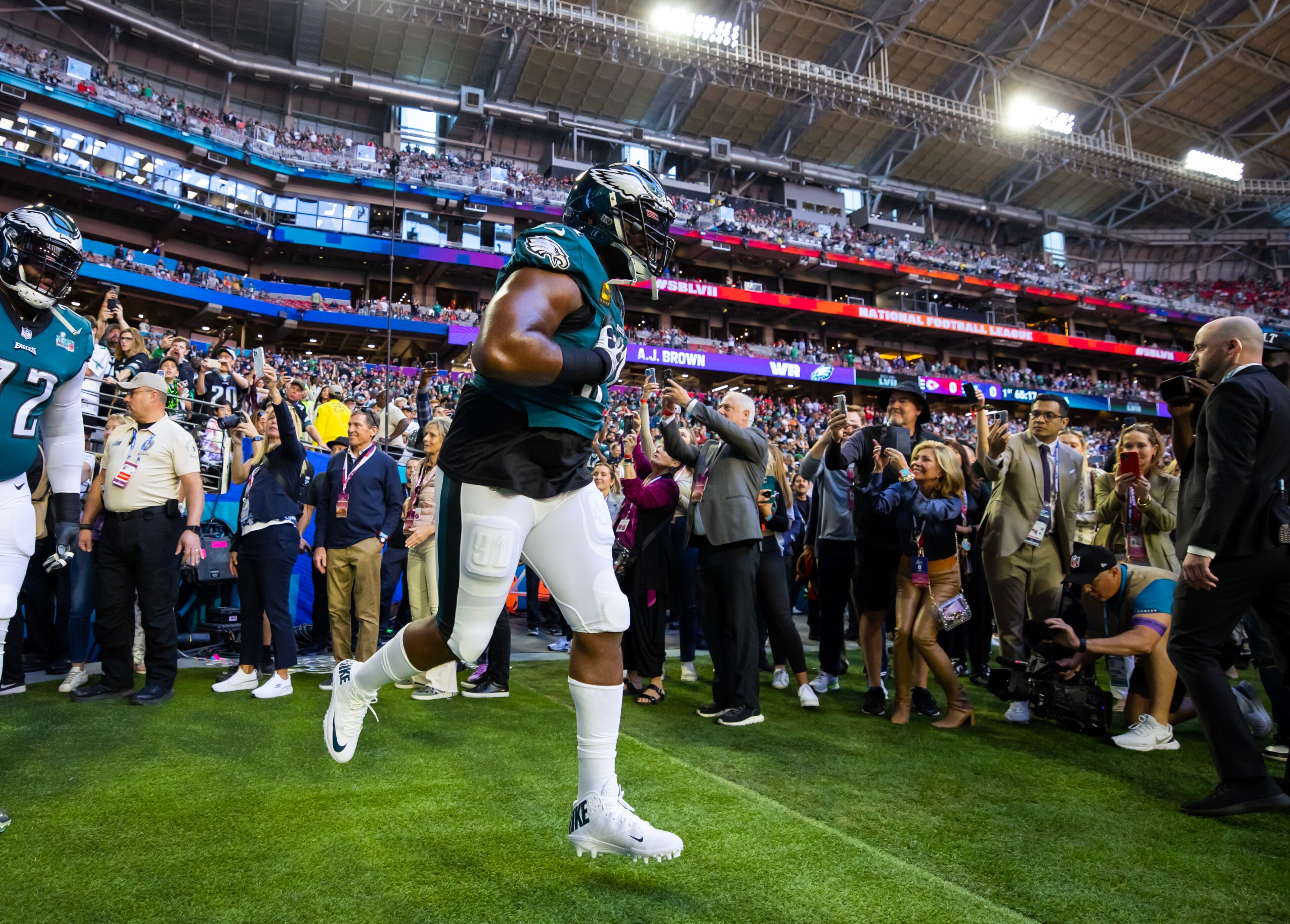Eagles Legend Fletcher Cox Announces His Retirement in Emotional ...