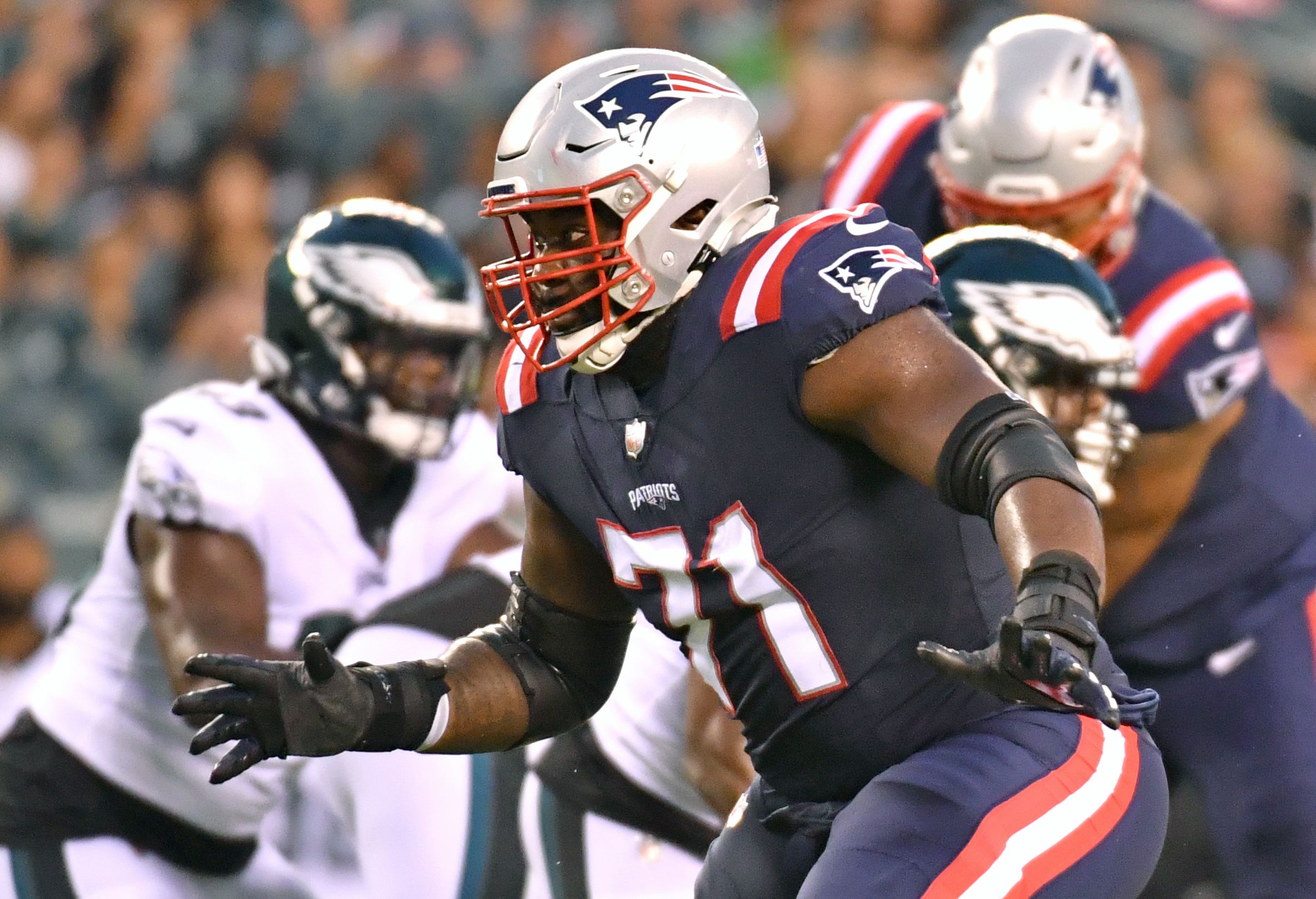 Michael Onwenu's Contract Details: Re-Signs With Patriots for $57 ...