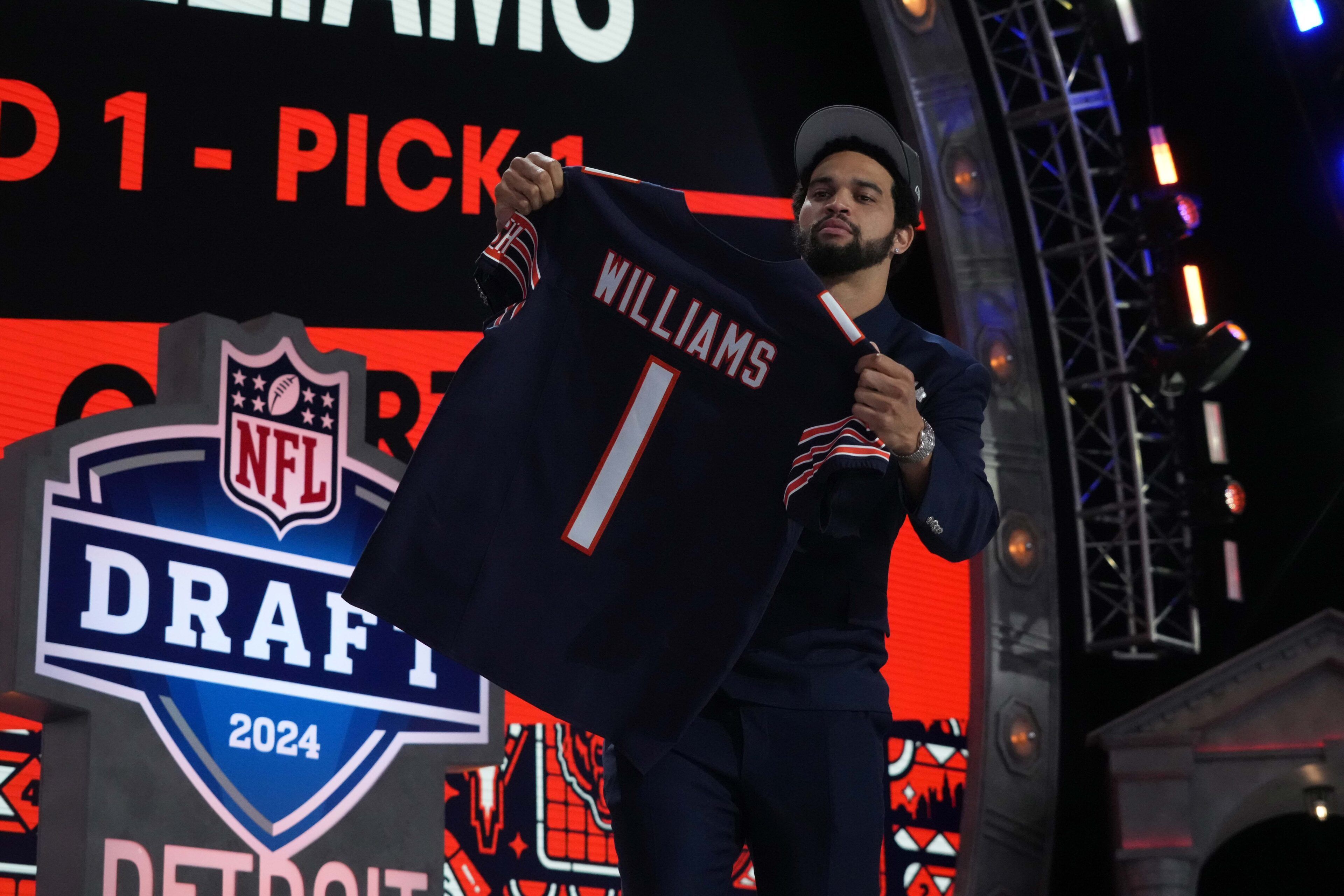 Ranking Weapons for QBs Drafted First Overall: Where Do Caleb Williams and the Bears Land?