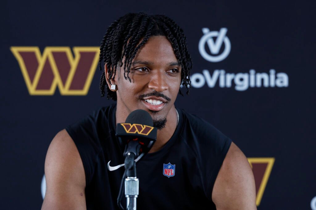 NFL Offensive Rookie of the Year Odds: Caleb Williams, Jayden Daniels ...