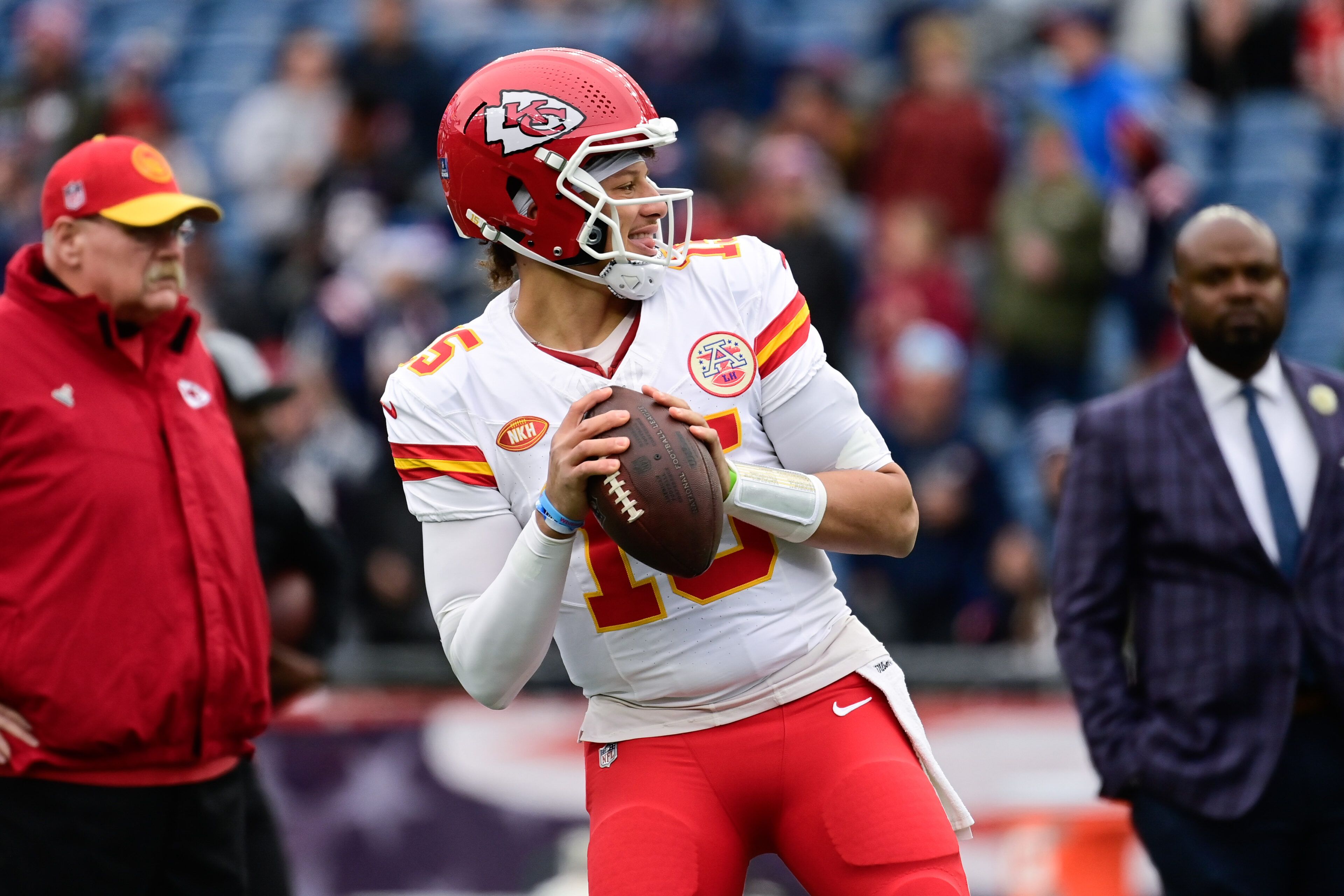 Is Patrick Mahomes Playing Tonight? Update on Status of Kansas City ...