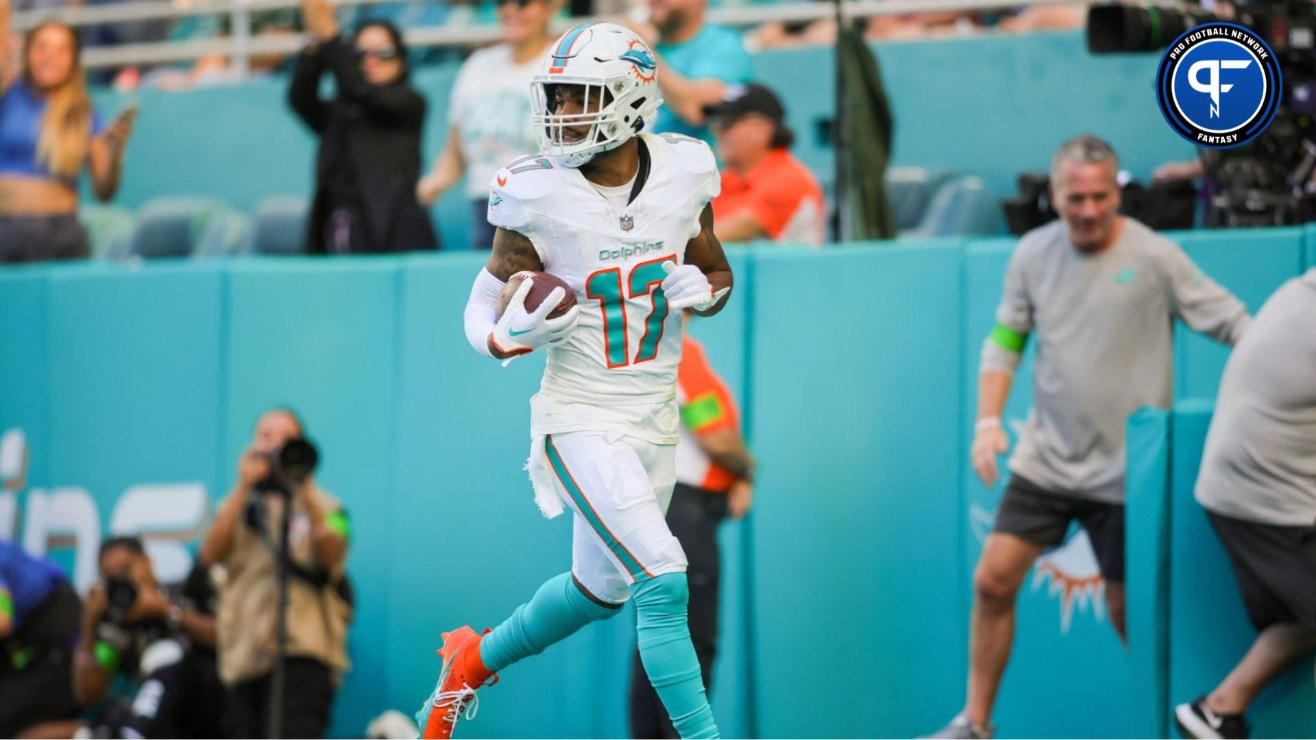1 Bold Fantasy Prediction for the Miami Dolphins: Jaylen Waddle Tops Tyreek Hill