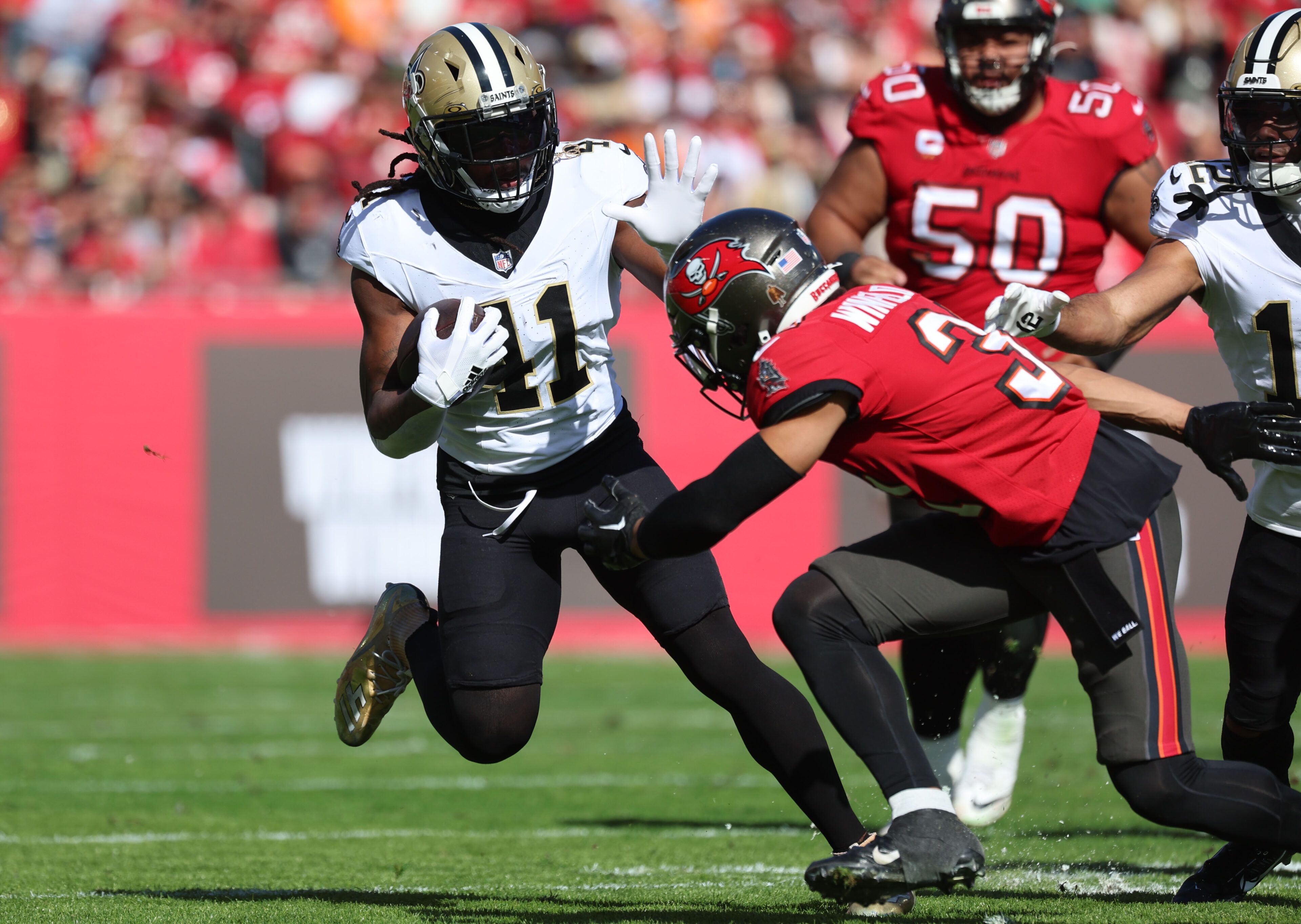 Best Pass-Catching RB On All NFC South Teams: Alvin Kamara, Rachaad ...