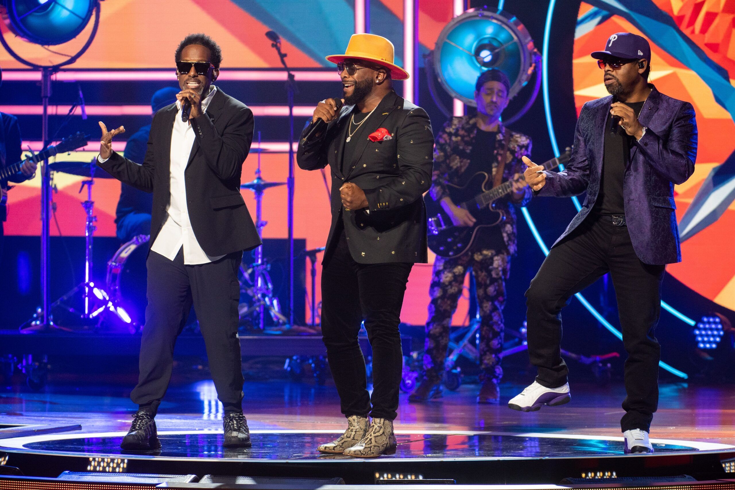 Who Is Singing the National Anthem at the Jets vs. 49ers Game Tonight?