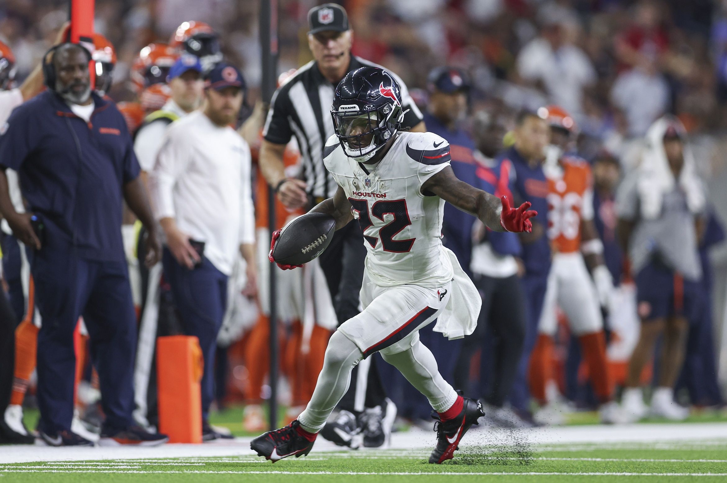 Should You Start Cam Akers or Aaron Jones? Analyzing the Week 3 ...