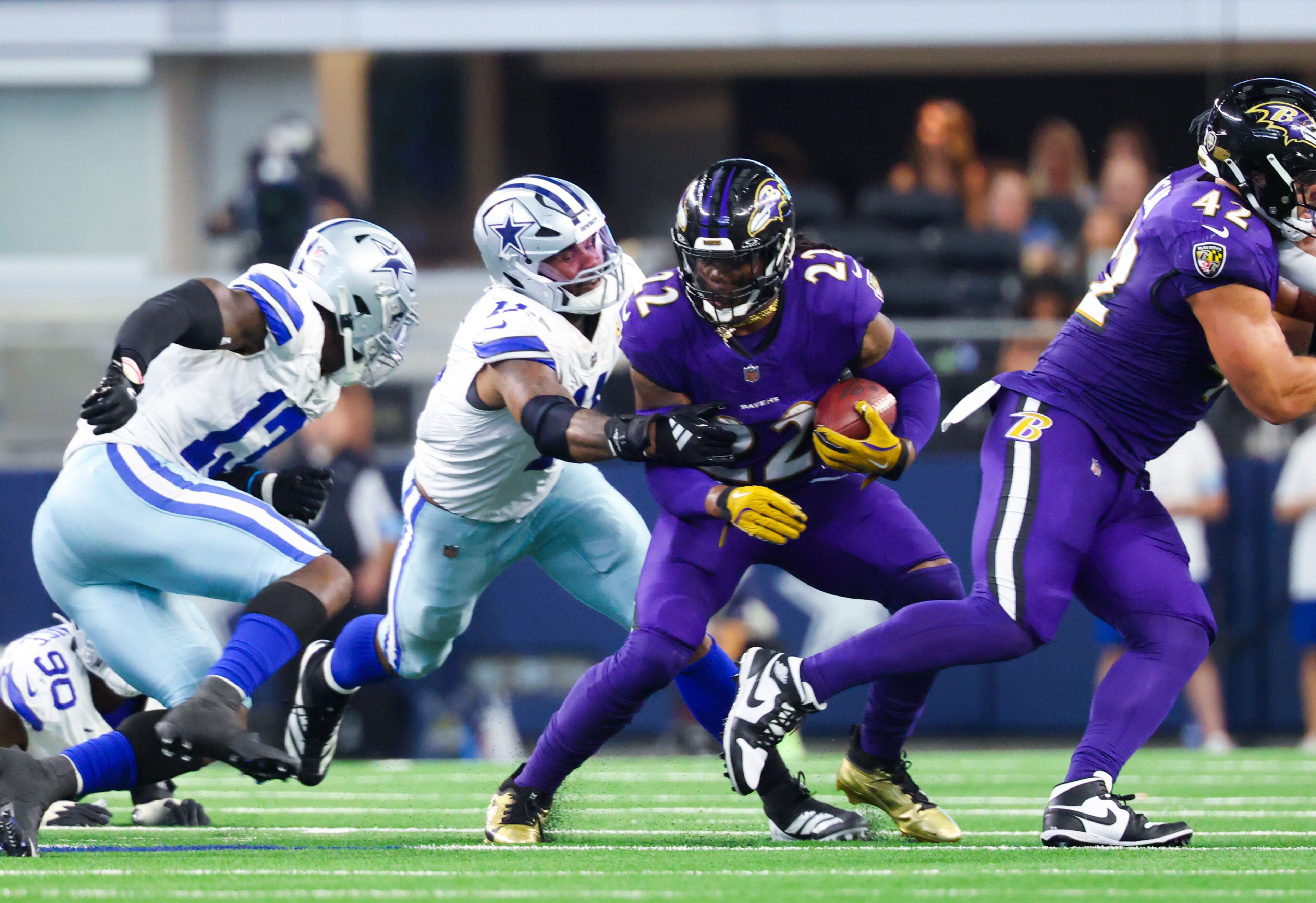 No Answer for Derrick Henry -- Cowboys Get Rolled by Ravens RB They ...