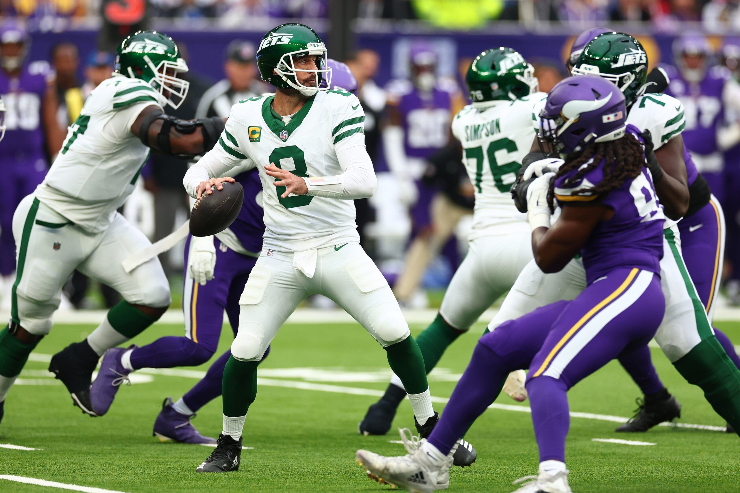 Aaron Rodgers Injury Update: Jets’ QB Says “I’m Definitely Banged Up” After Game vs. Vikings in ...