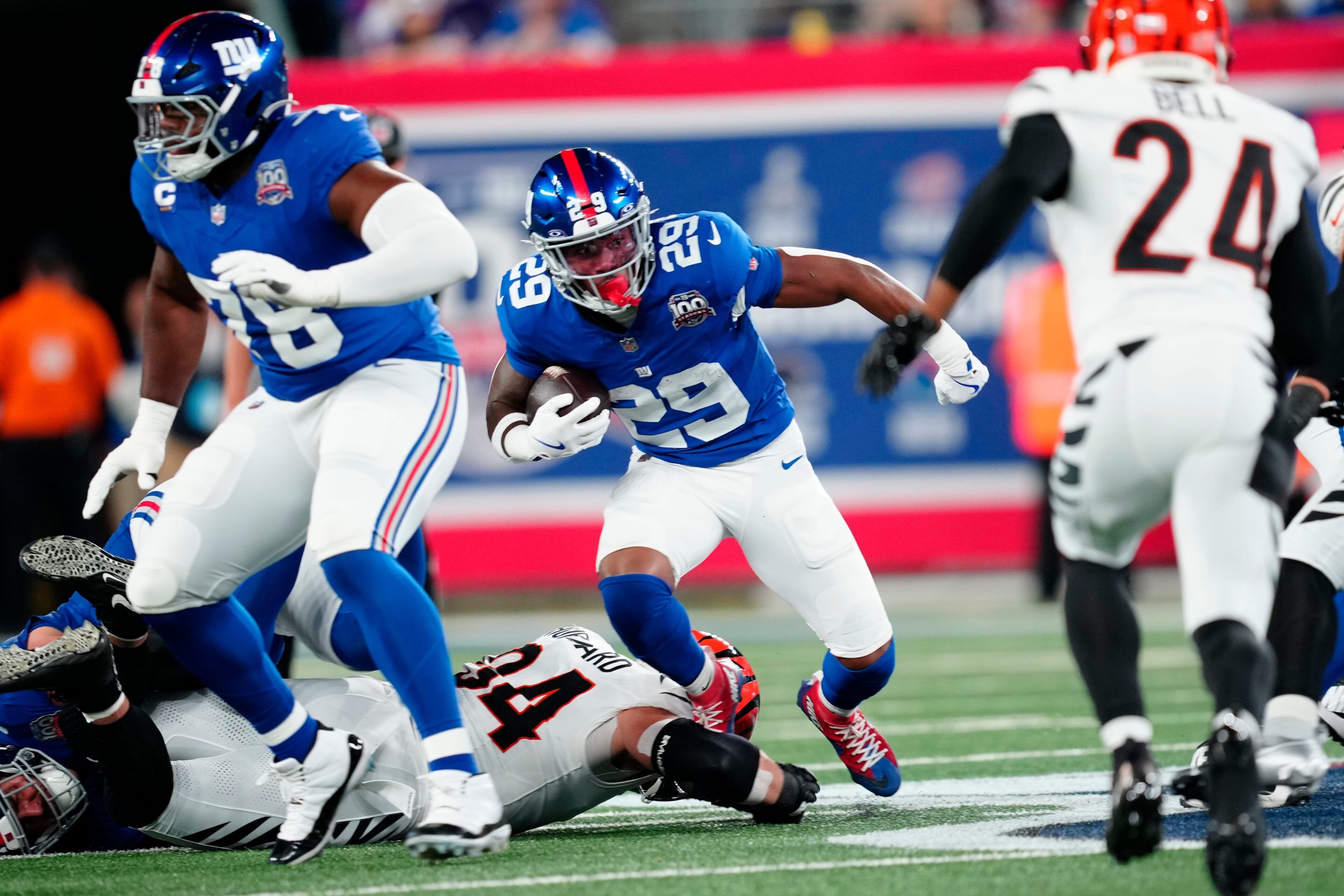 Tyrone Tracy Jr. Injury Update: Latest on Giants RB After Exiting Game ...