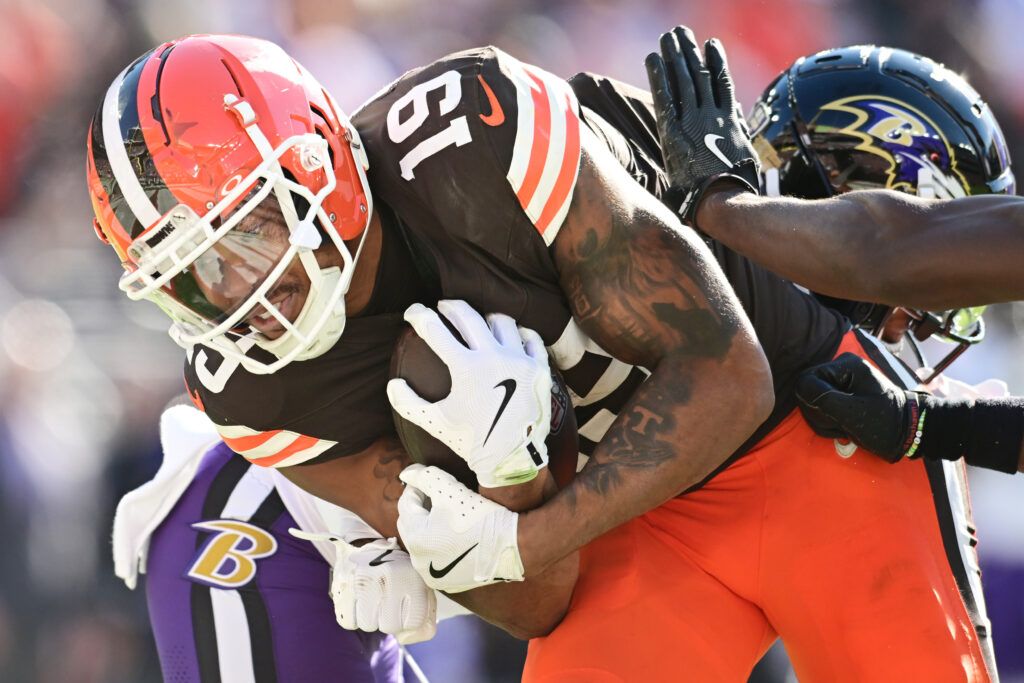 WR Fantasy Waiver Wire Targets: Top Wide Receivers to Add in Week 10 Include Cedric Tillman ...