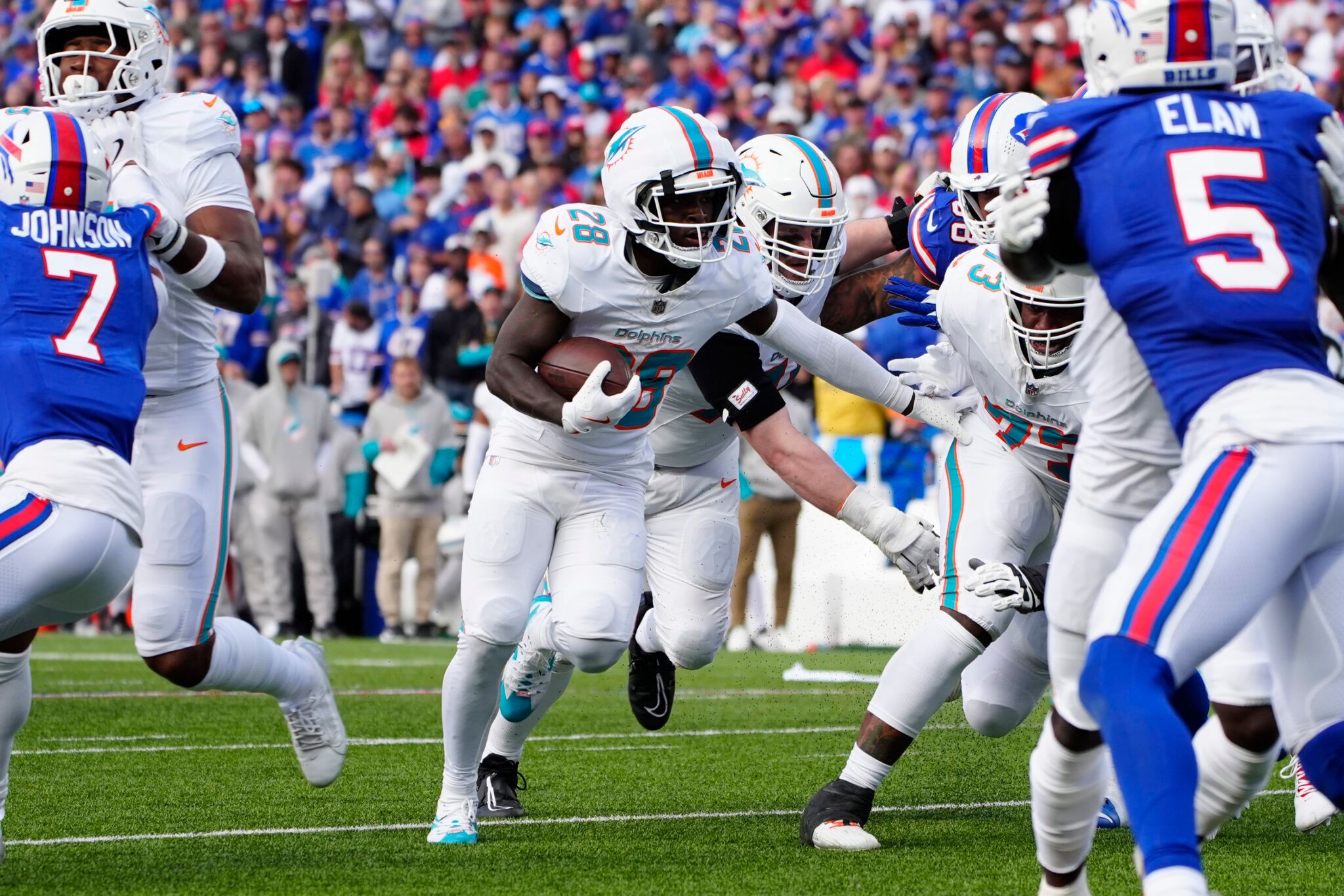 What Is a Guardian Cap? Looking at the Padding Worn by Damar Hamlin and ...