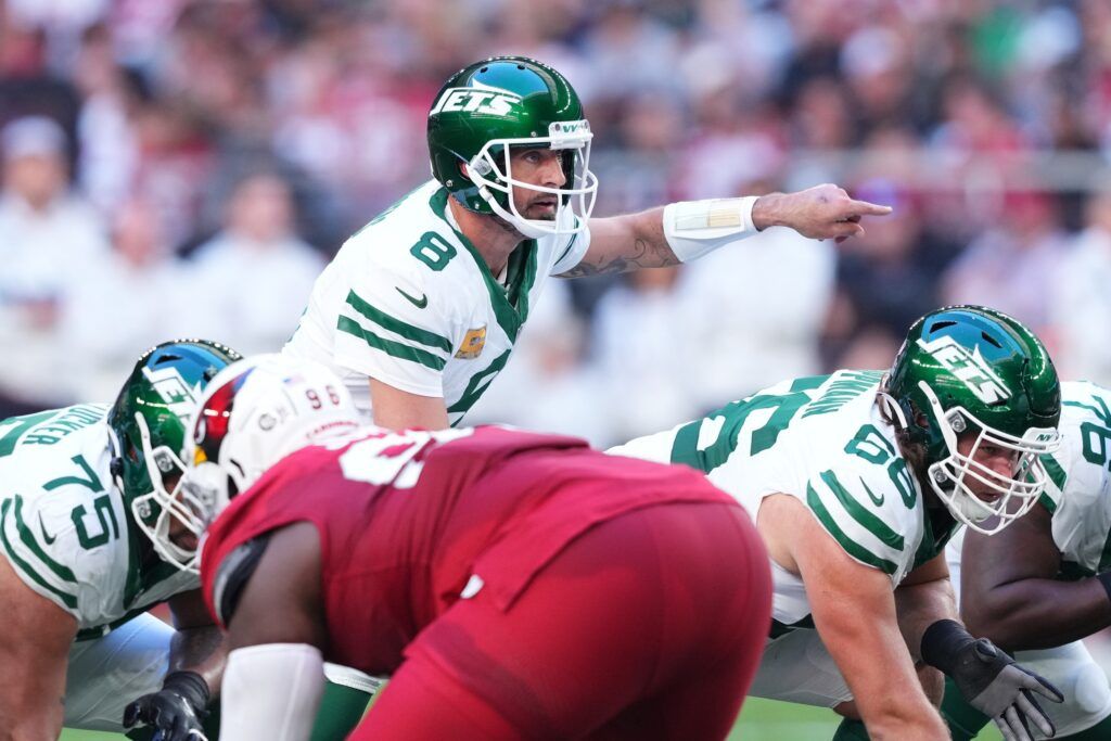 Former Dolphins QB Calls Out Aaron Rodgers for Lying Over Mike Williams ...