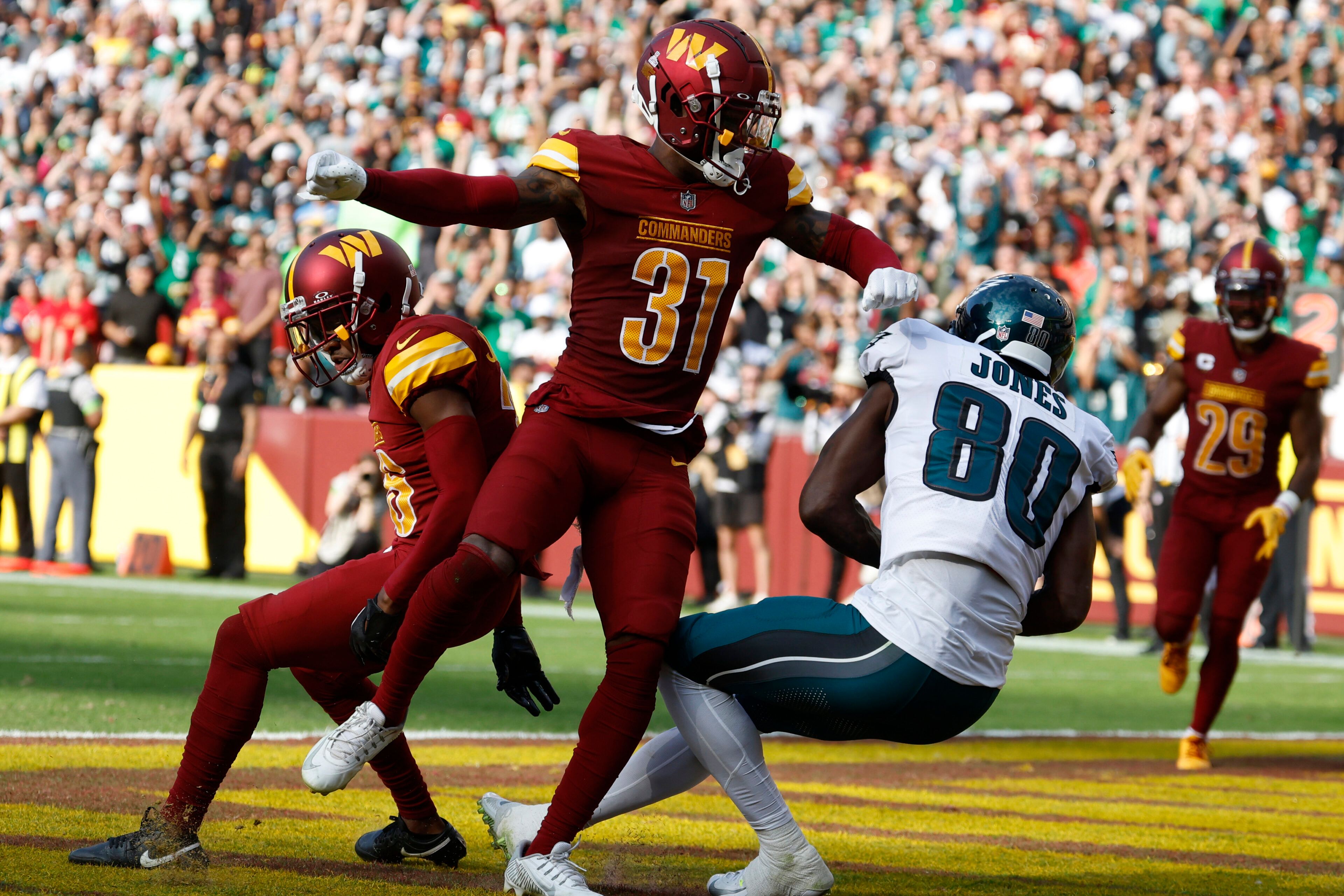 How Can You Watch Commanders vs. Eagles Tonight? Channel, Kickoff Time ...