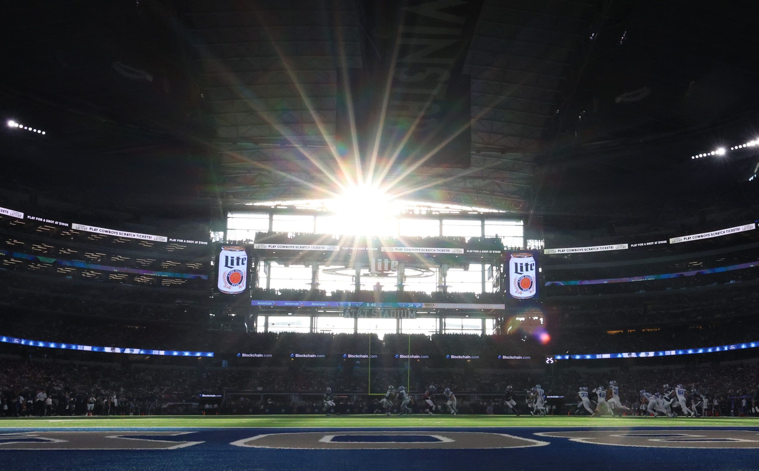 What Happened to the Cowboys Roof? Pregame Collapse the Perfect ...